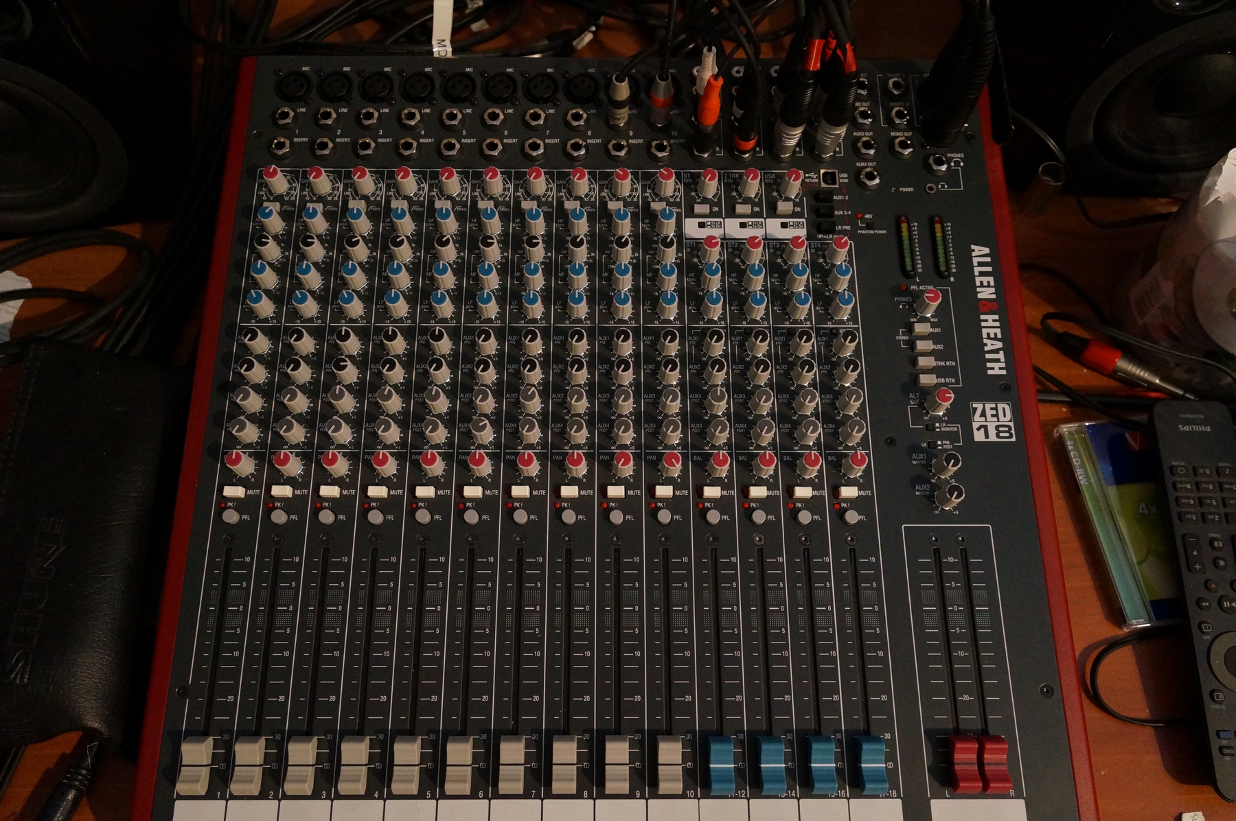 ZED-18 - Allen & Heath ZED-18 - Audiofanzine