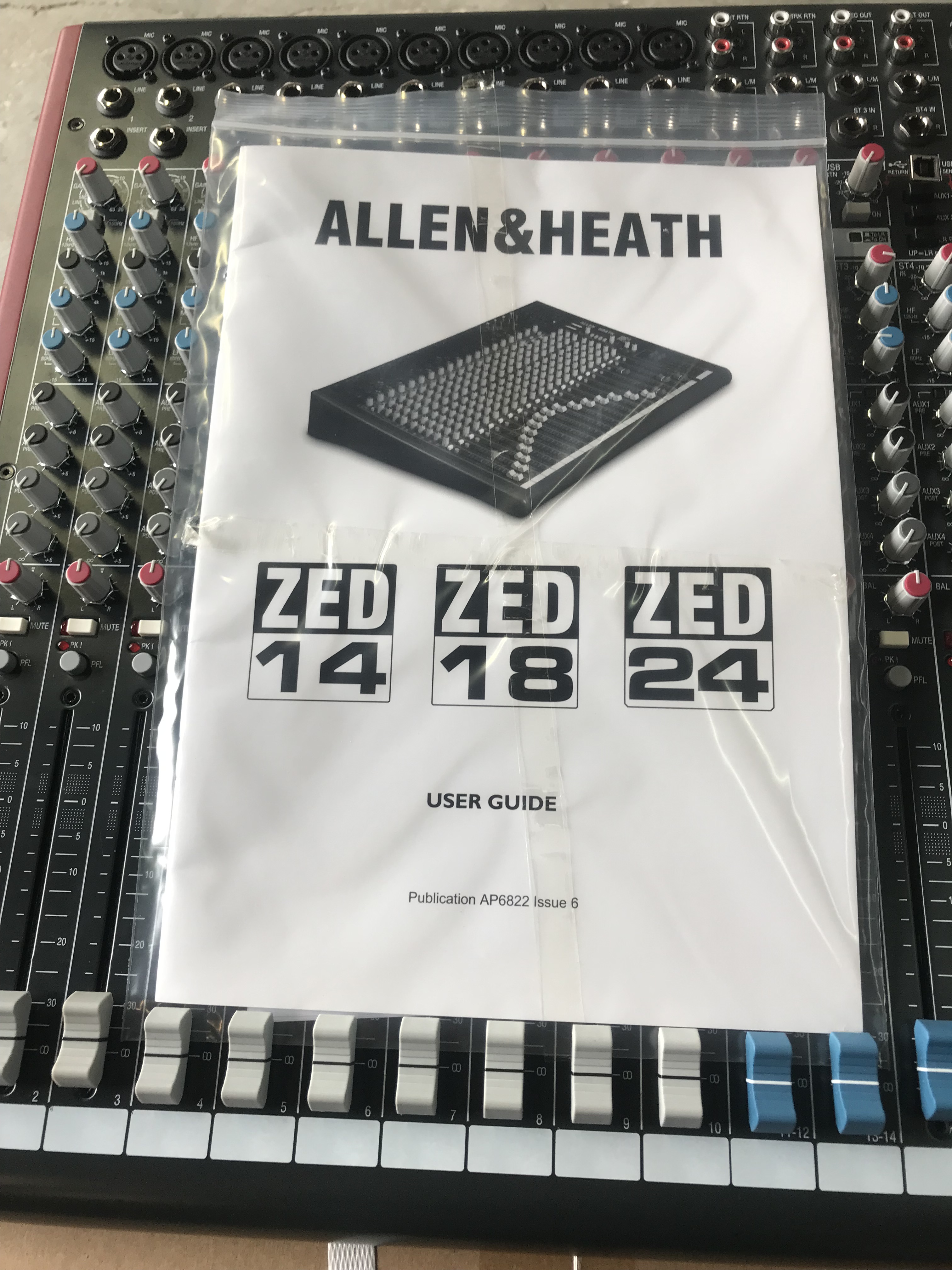 ZED-18 - Allen & Heath ZED-18 - Audiofanzine