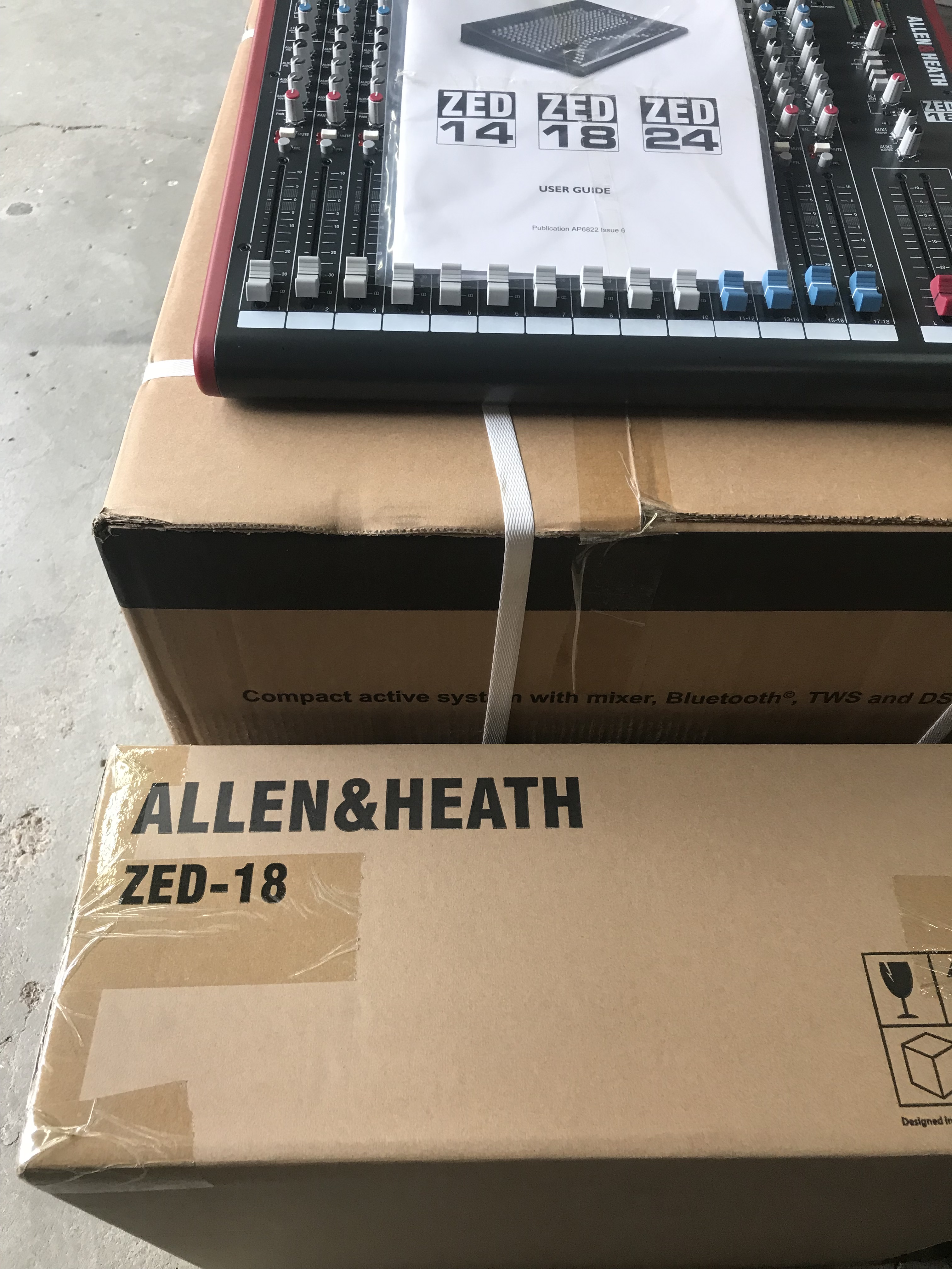 ZED-18 - Allen & Heath ZED-18 - Audiofanzine