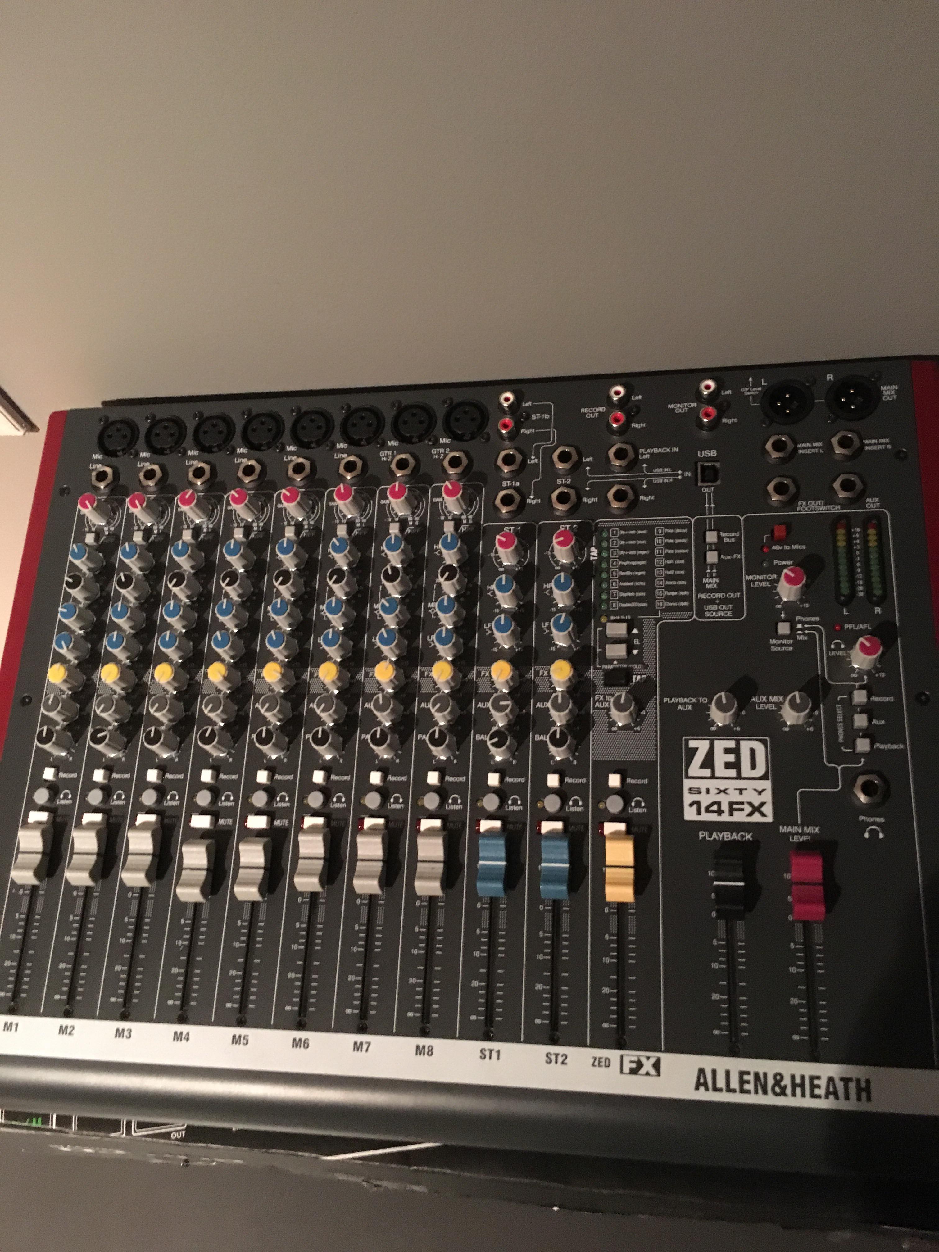 ZED60-14FX - Allen & Heath ZED60-14FX - Audiofanzine