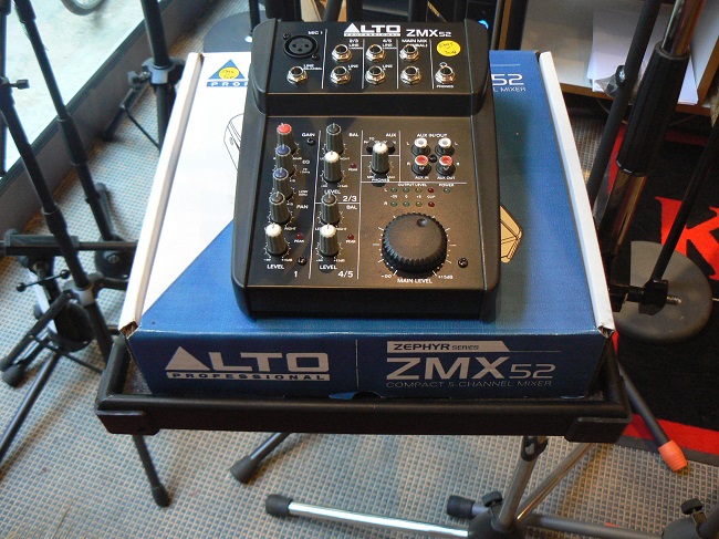 ZMX52 - Alto Professional ZMX52 - Audiofanzine