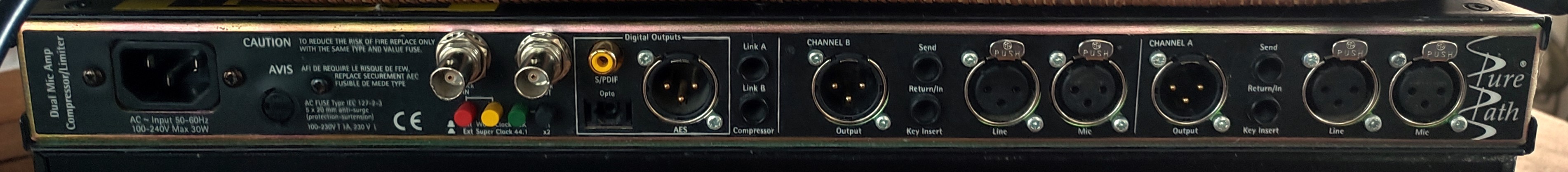 DMCL Dual MicPre/Compressor/Limiter Amek - Audiofanzine
