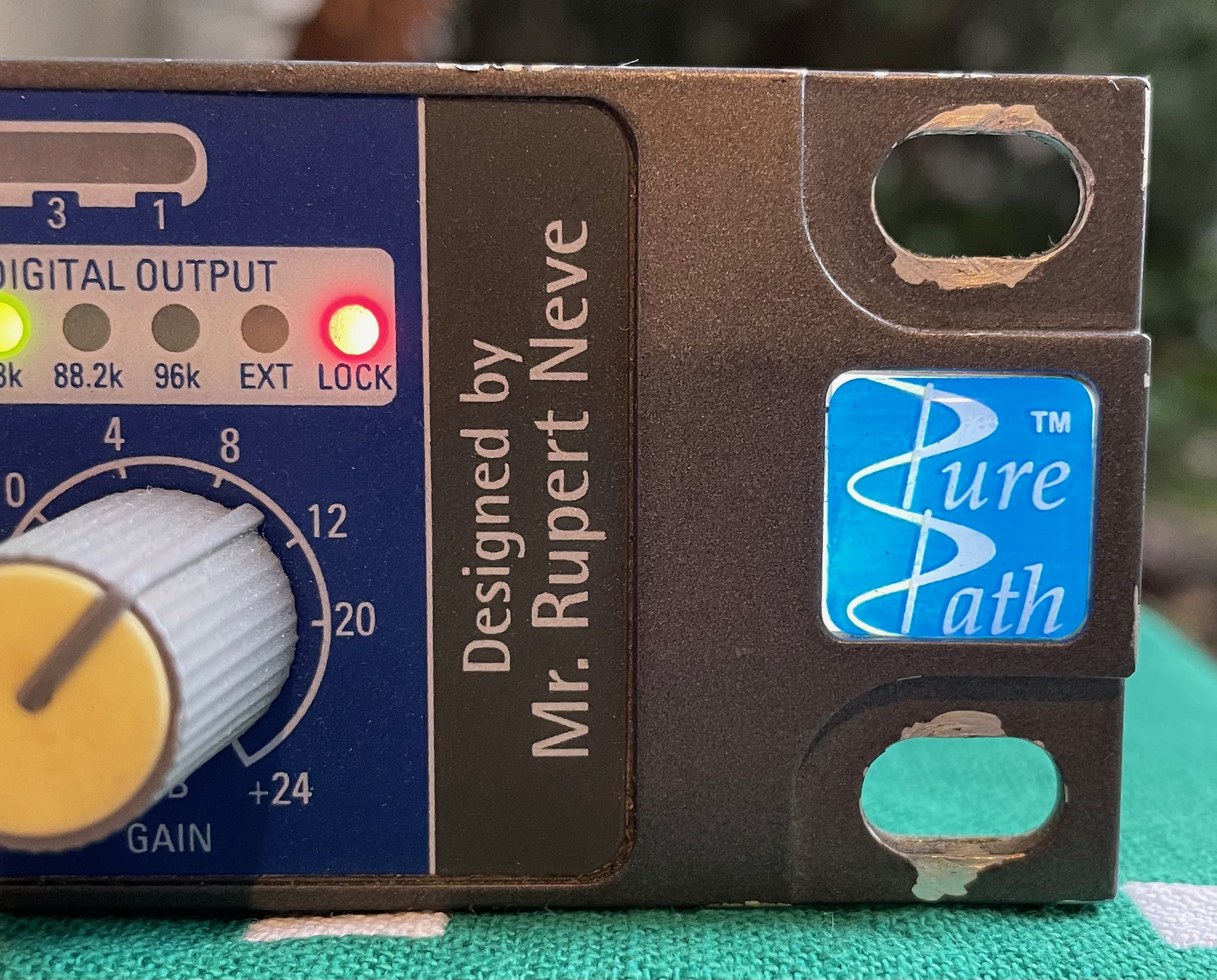 DMCL Dual MicPre/Compressor/Limiter Amek - Audiofanzine