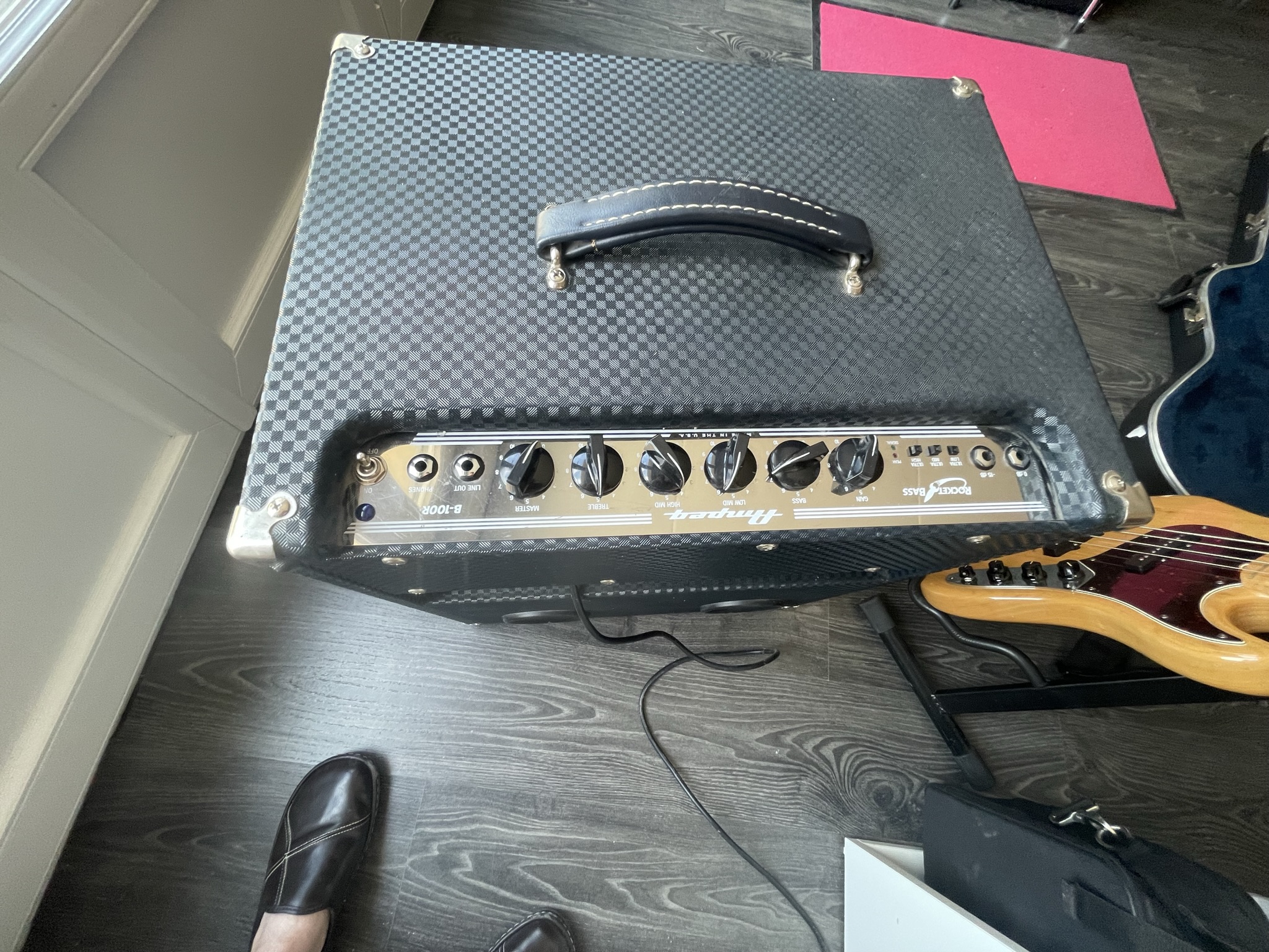 B-100R - Ampeg B-100R - Audiofanzine