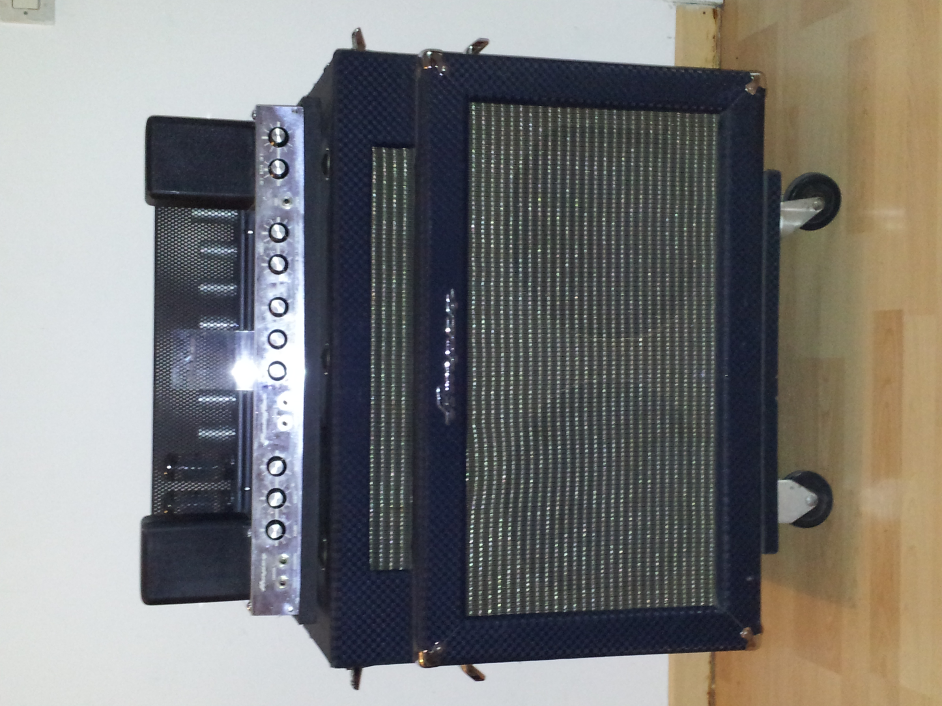 Photos et images Ampeg B12XT - Audiofanzine