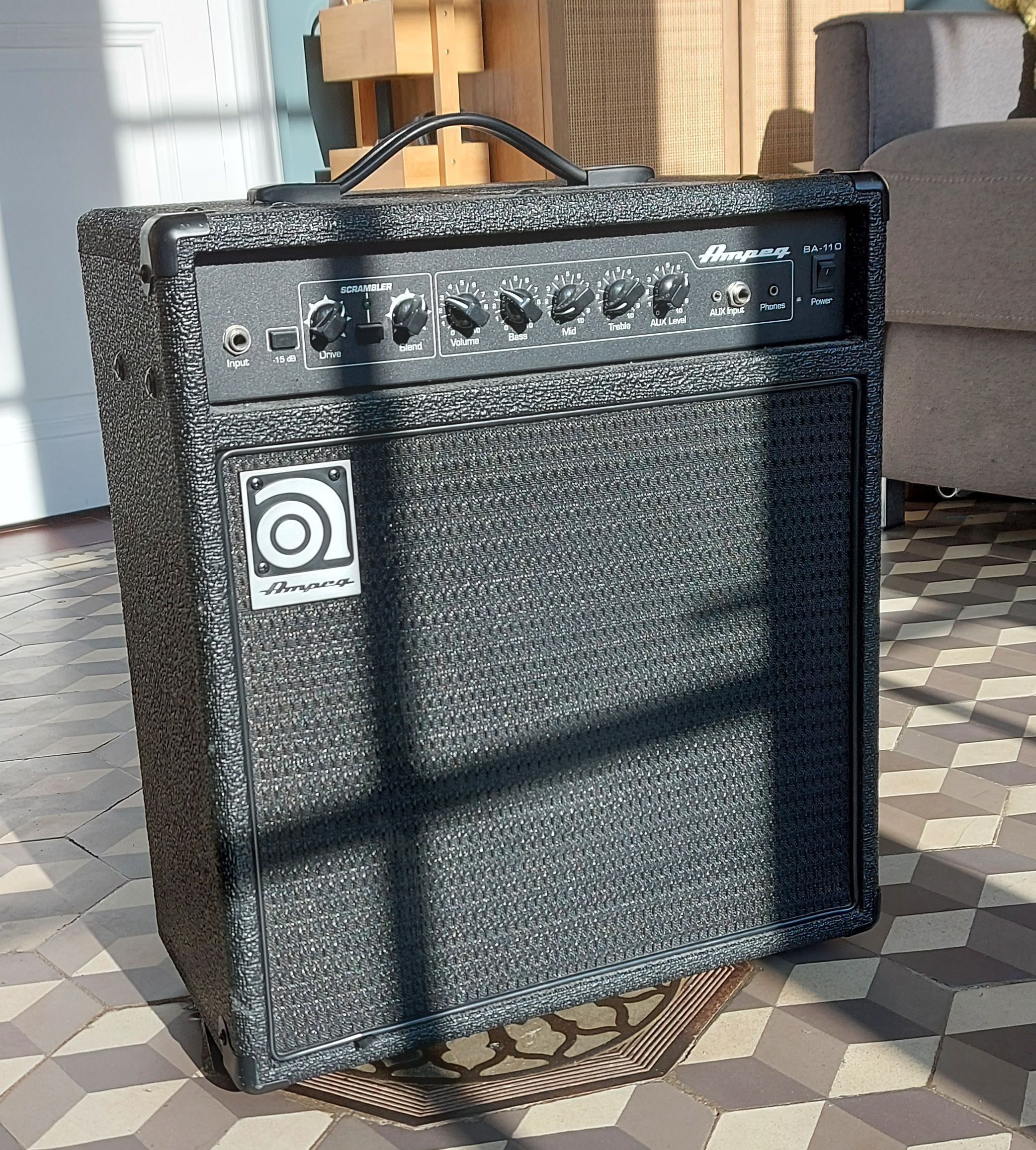 BA-110 v2 - Ampeg BA-110 v2 - Audiofanzine