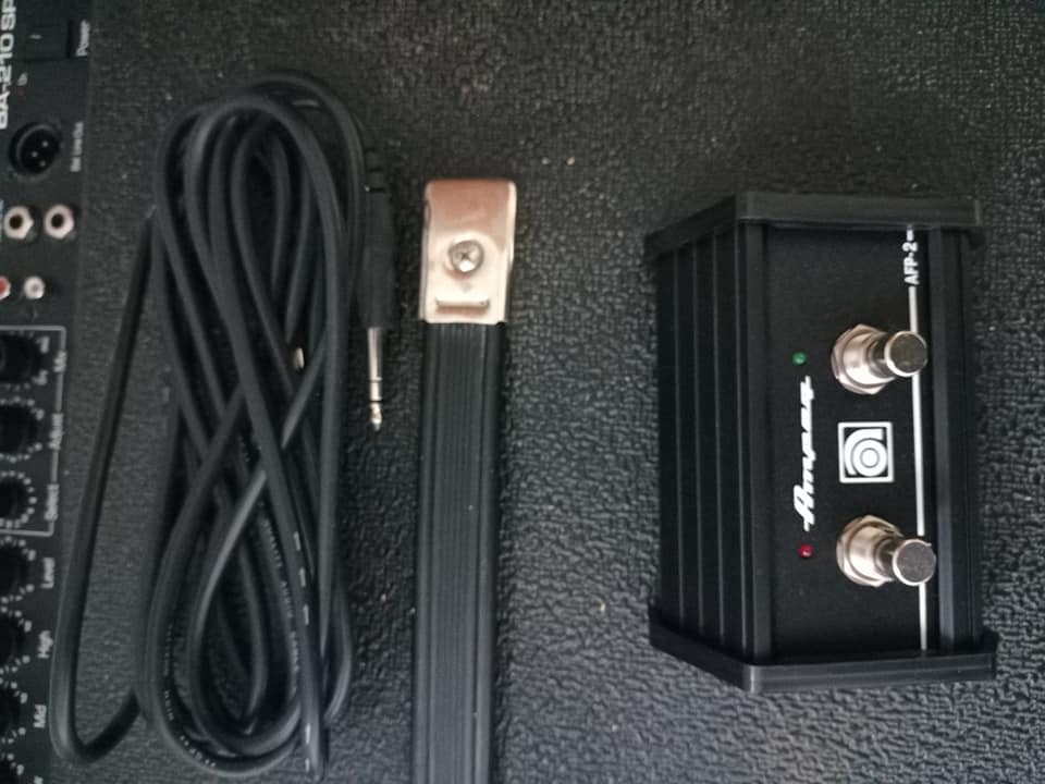 BA-210SP - Ampeg BA-210SP - Audiofanzine