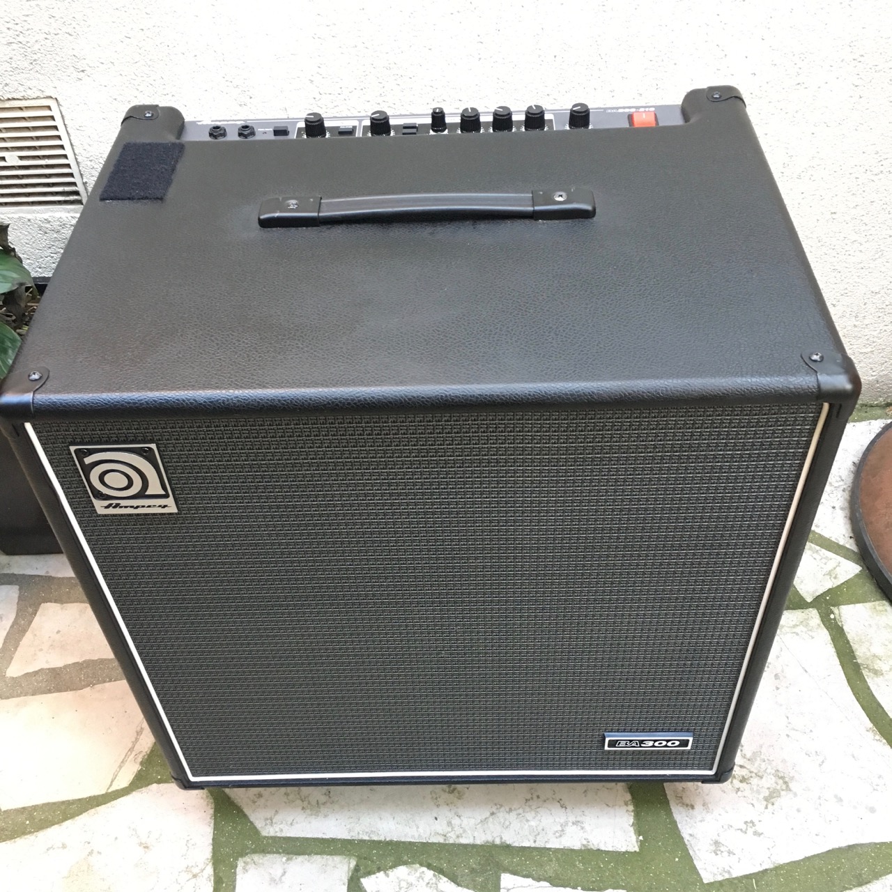 BA300 210 - Ampeg BA300 210 - Audiofanzine