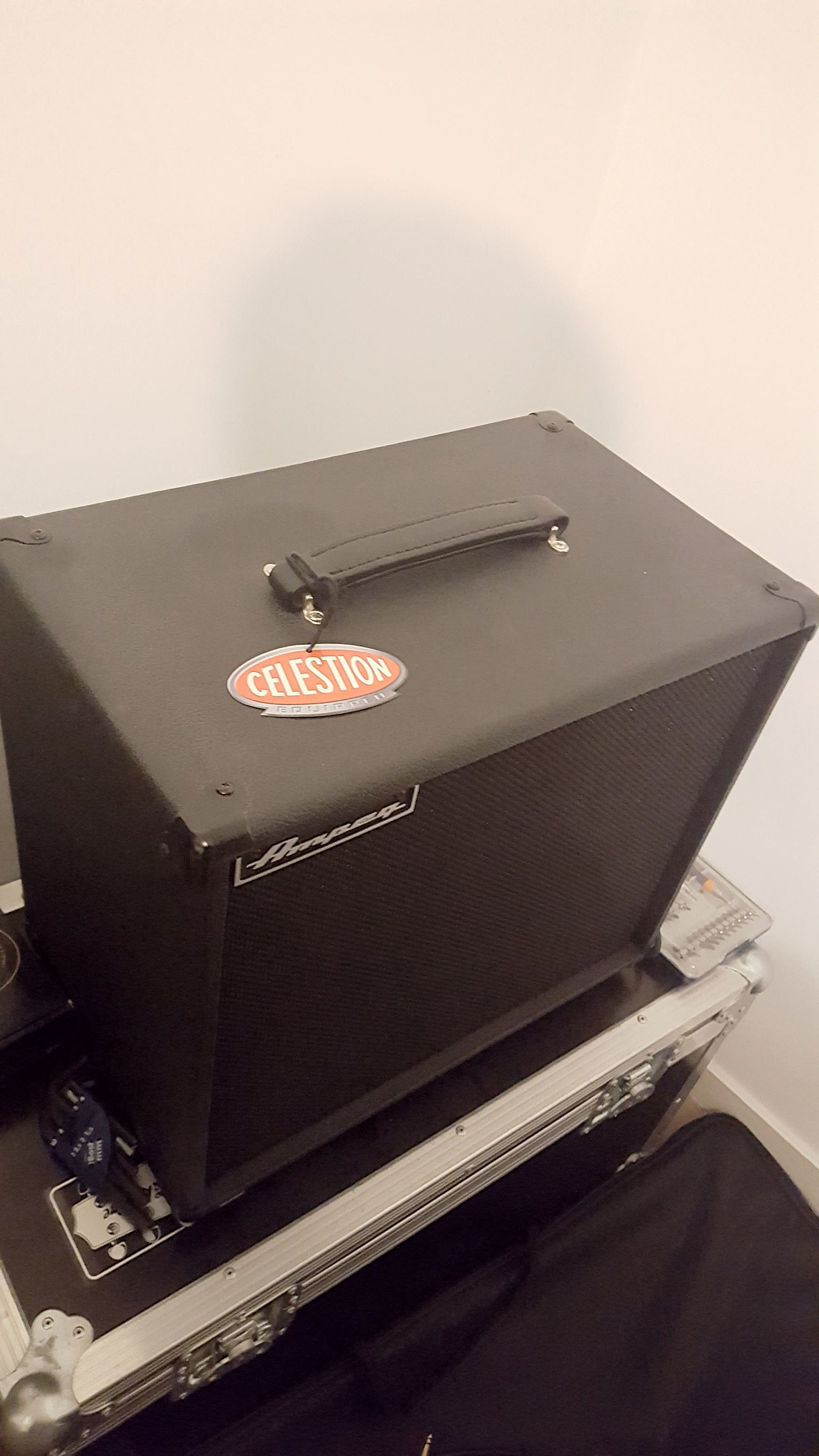 GVT15H - Ampeg GVT15H - Audiofanzine