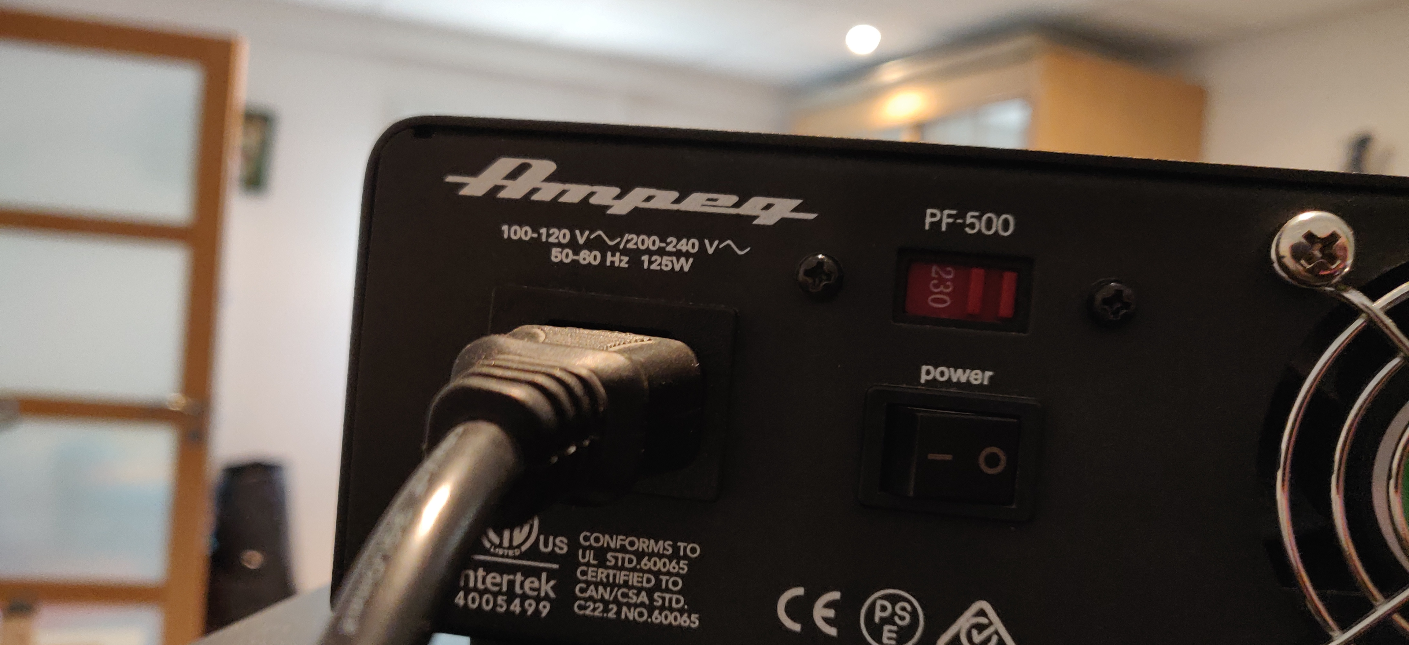 PF-500 - Ampeg PF-500 - Audiofanzine