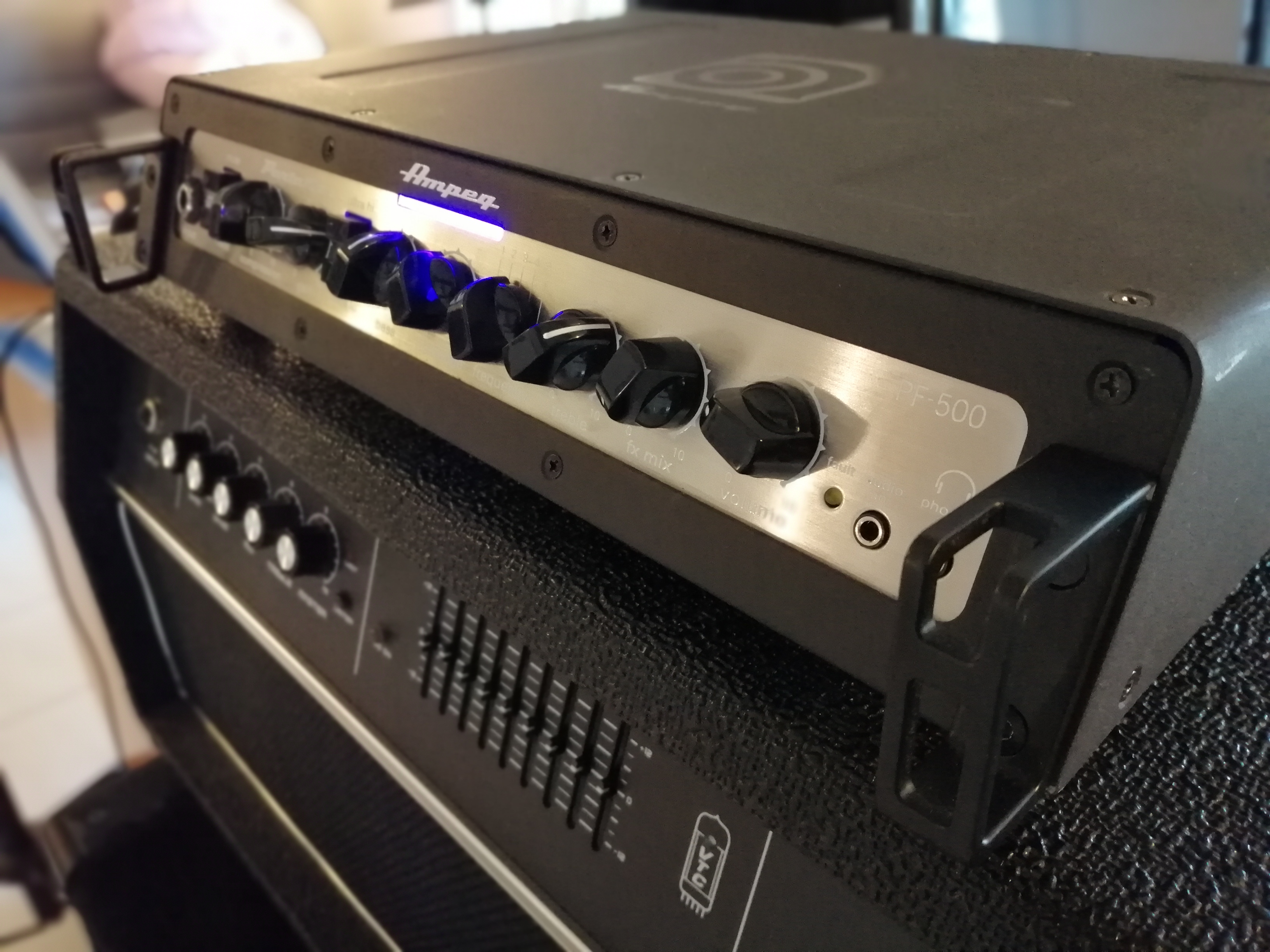 PF-500 - Ampeg PF-500 - Audiofanzine