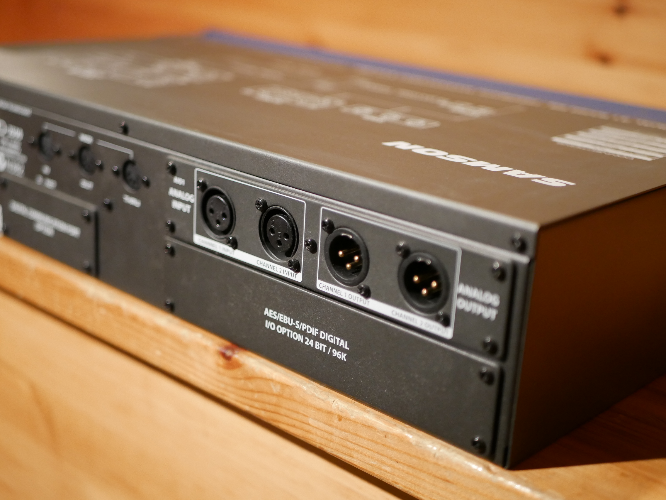 1073 DPA - AMS-Neve 1073 DPA - Audiofanzine