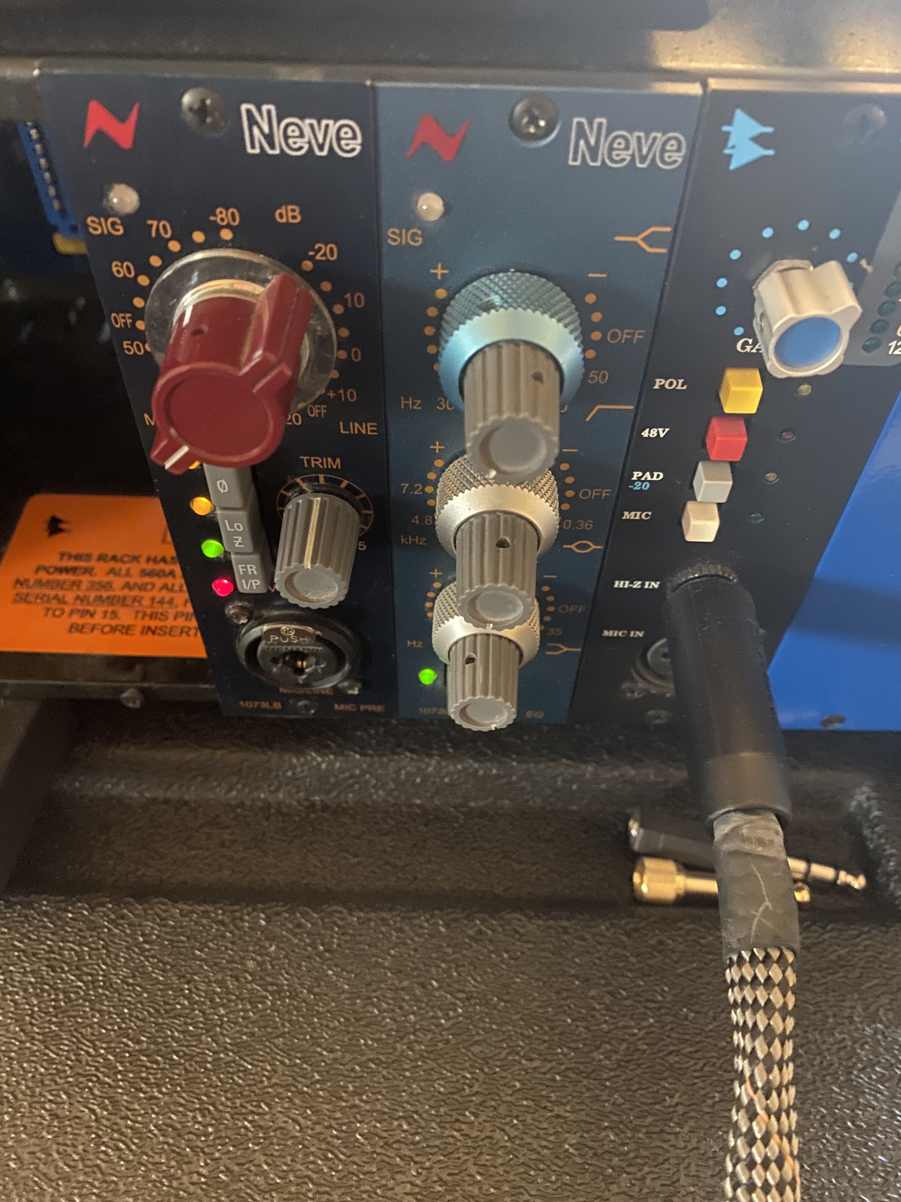 1073LB Mono Mic Preamp module AMS-Neve - Audiofanzine