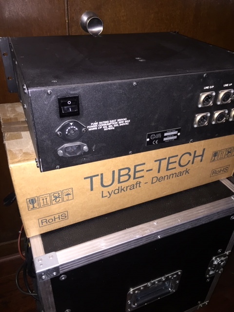 1084 - AMS-Neve 1084 - Audiofanzine