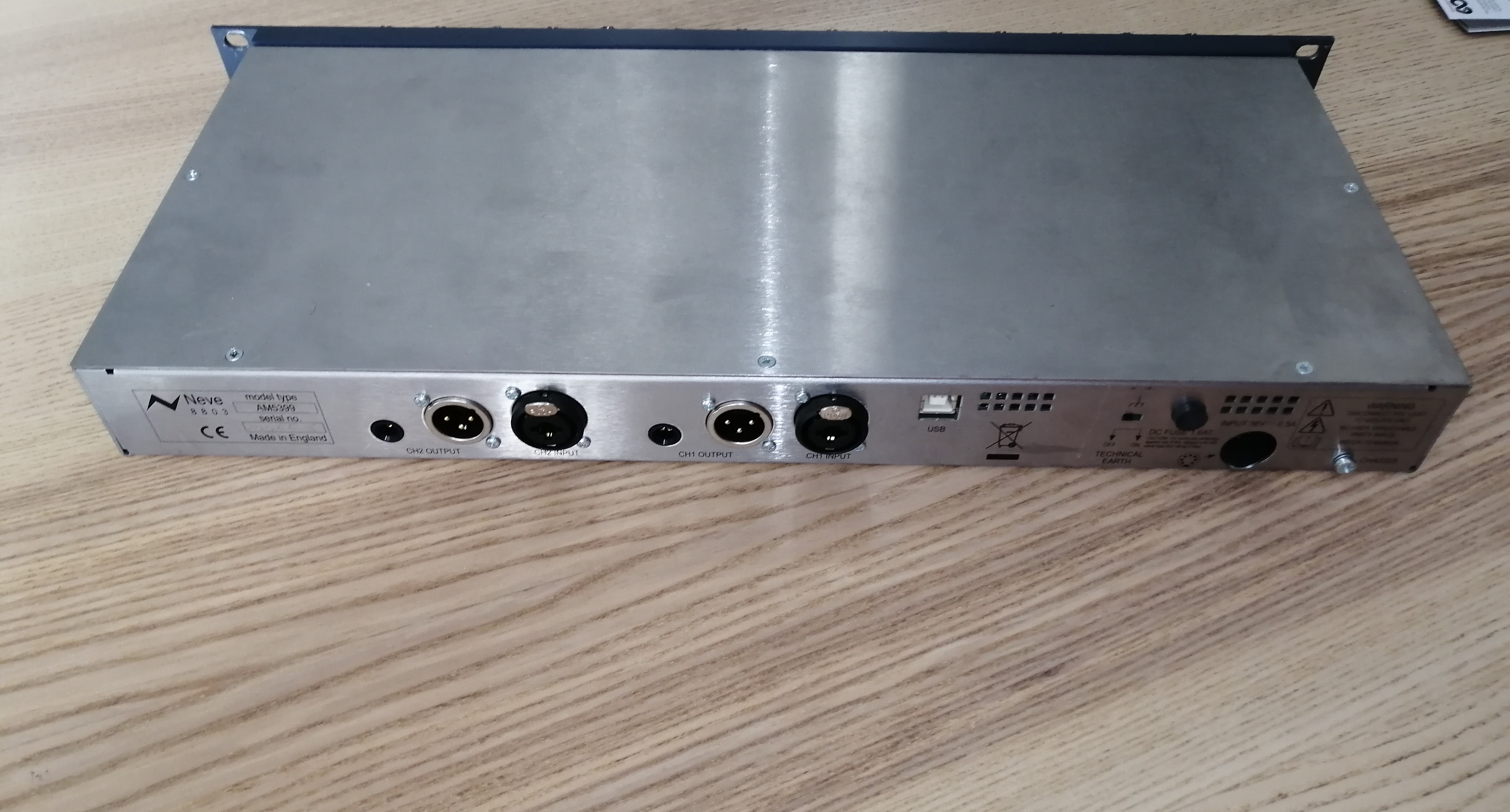 8803 - AMS-Neve 8803 - Audiofanzine