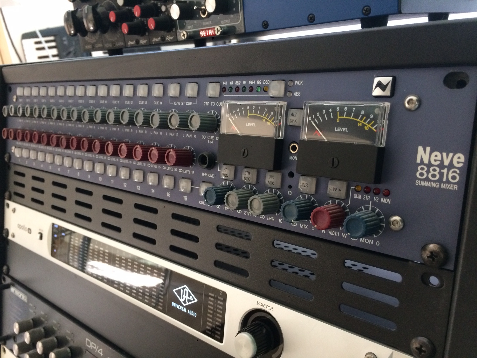 AMS-Neve 8816 image (#1842125) - Audiofanzine