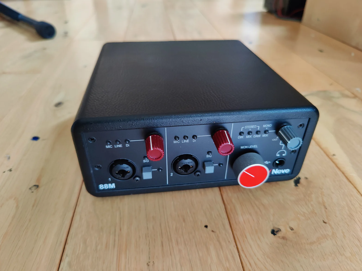 88M - AMS-Neve 88M - Audiofanzine