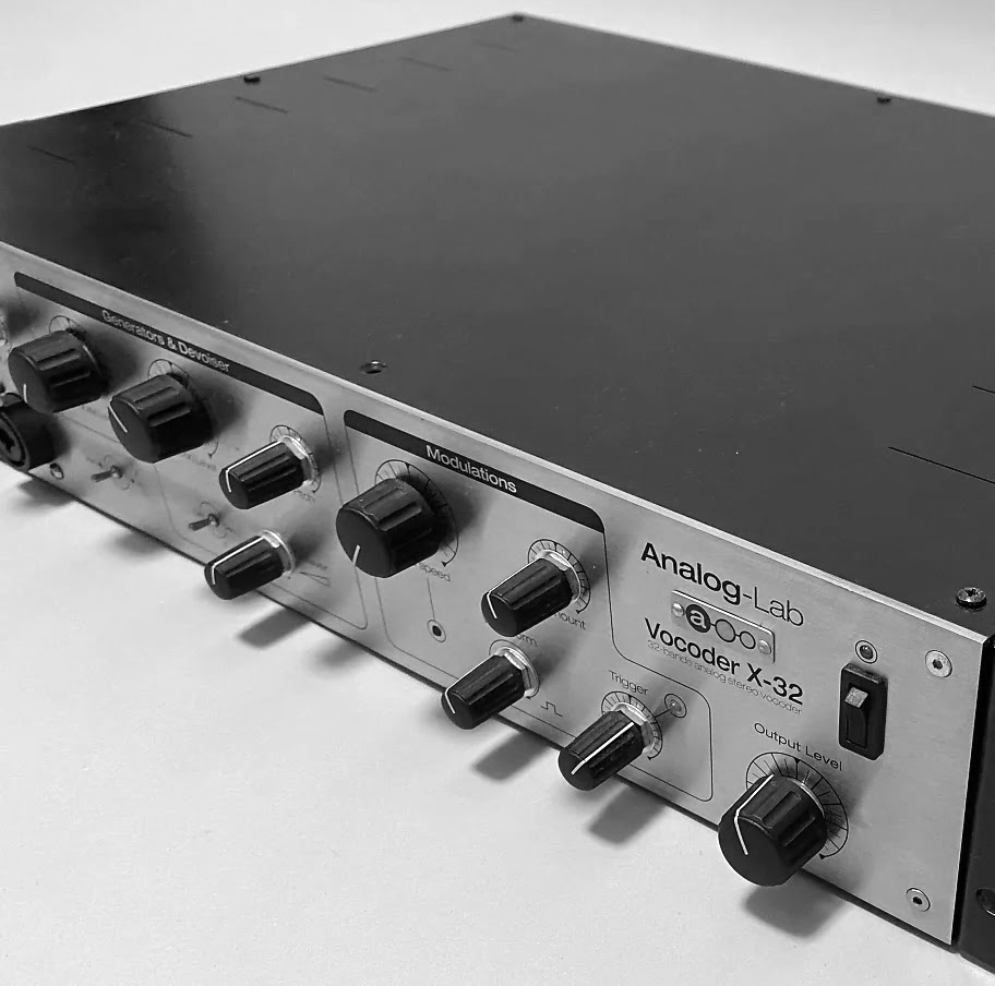 Vocoder X-32 - Analog-Lab Vocoder X-32 - Audiofanzine