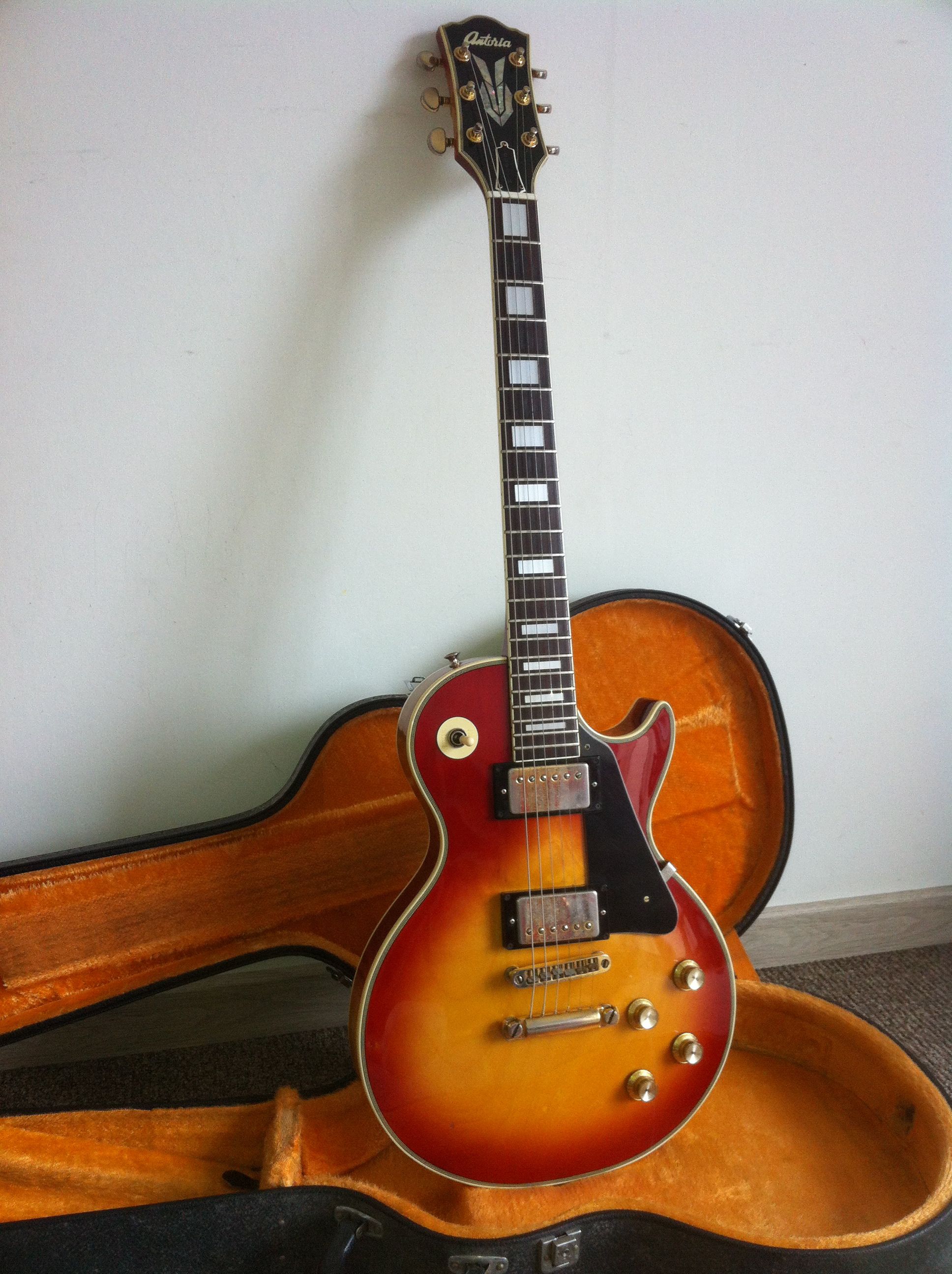 Antoria Les Paul image (#597385) - Audiofanzine