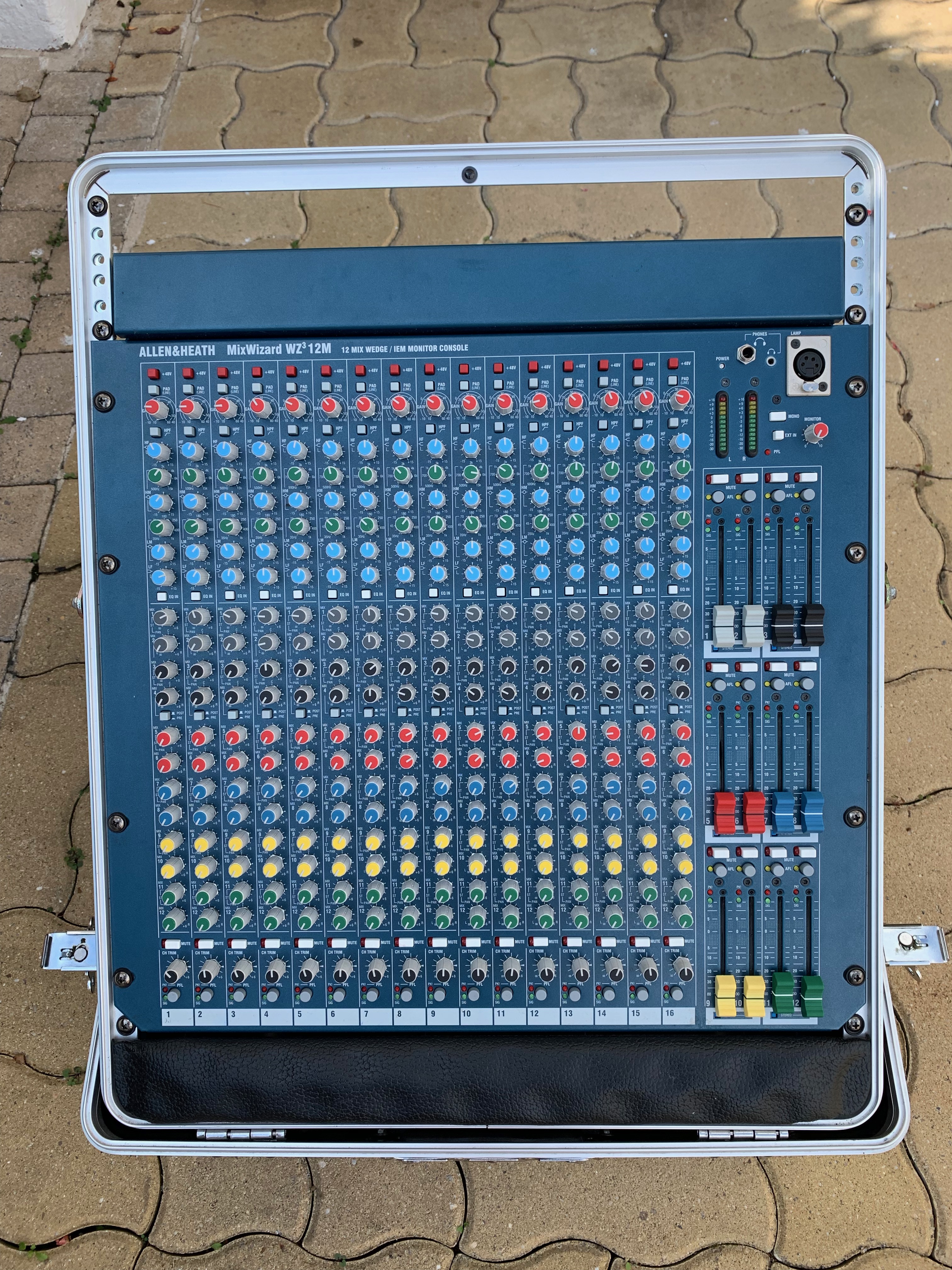 DS15 - APG DS15 - Audiofanzine