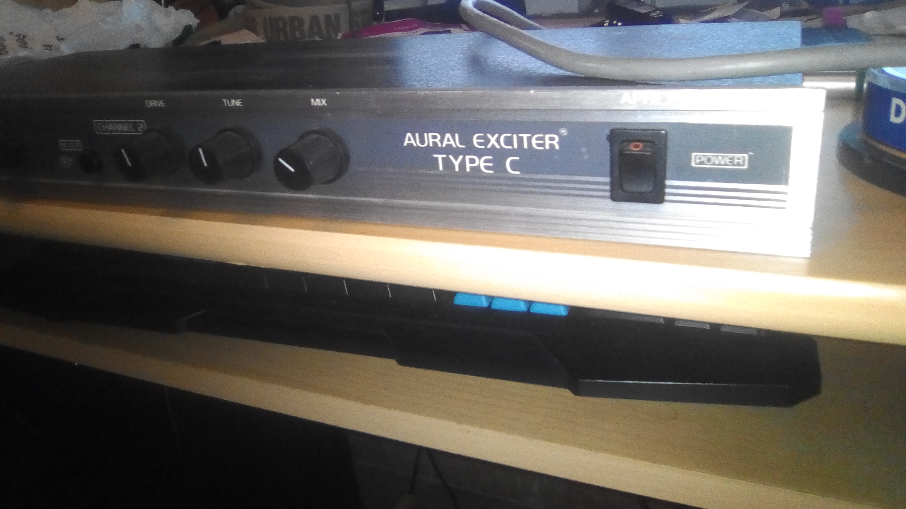 103A Aural Exiter TYPE C - Aphex 103A Aural Exiter TYPE C - Audiofanzine