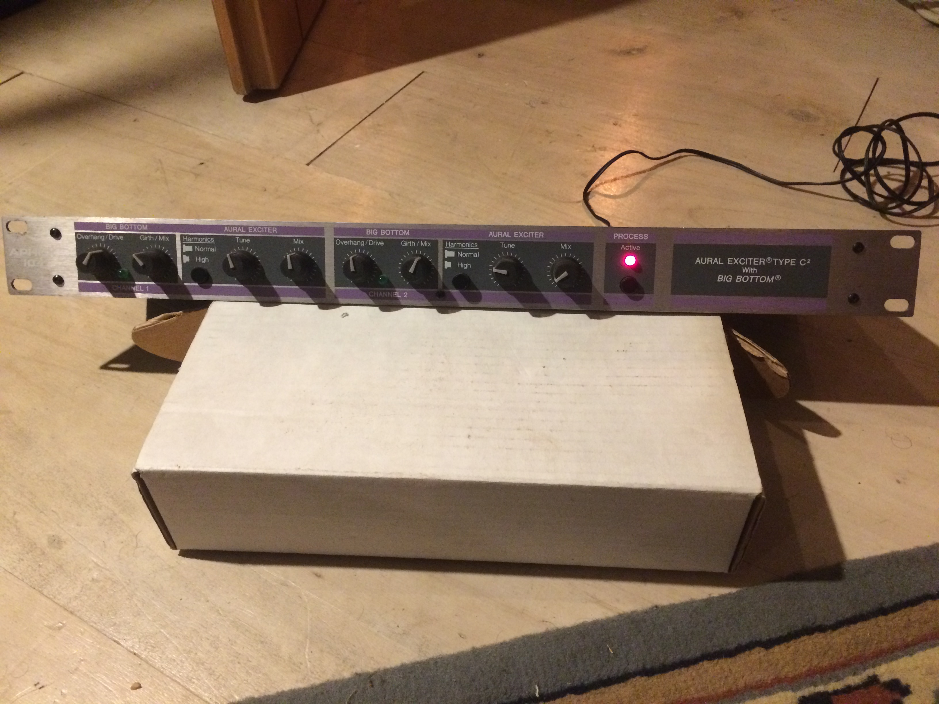 104 Aural Exciter Type C2 - Aphex 104 Aural Exciter Type C2 - Audiofanzine