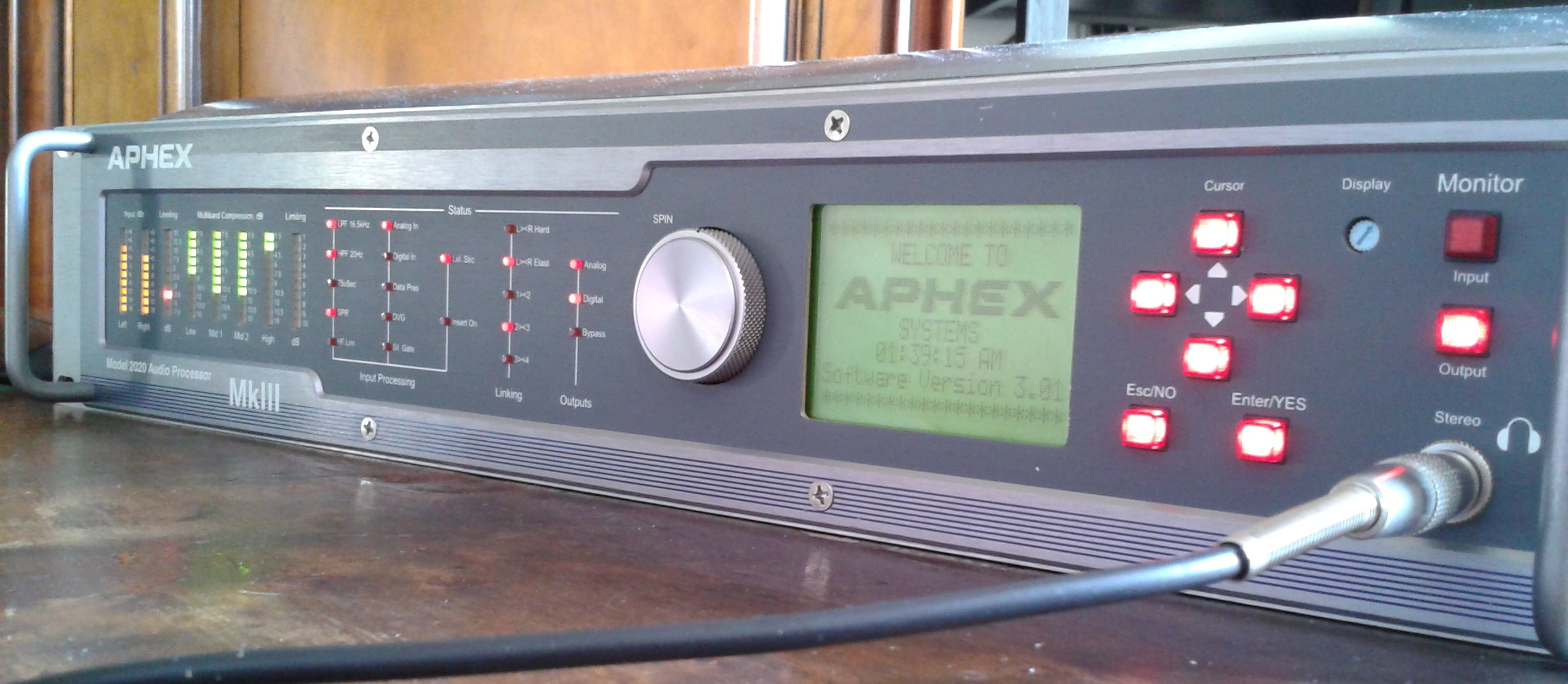 2020 MK3 Audio Processor - Aphex 2020 MK3 Audio Processor - Audiofanzine