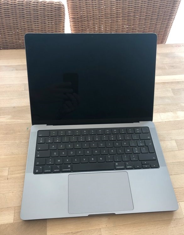 MacBook Pro 14'' m1 2021 - Apple MacBook Pro 14'' m1 2021 - Audiofanzine