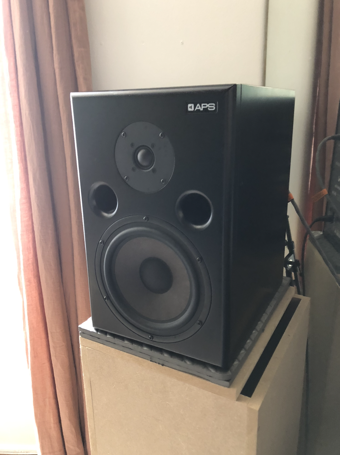 Aeon - Aps - Audio Pro Solutions Aeon - Audiofanzine