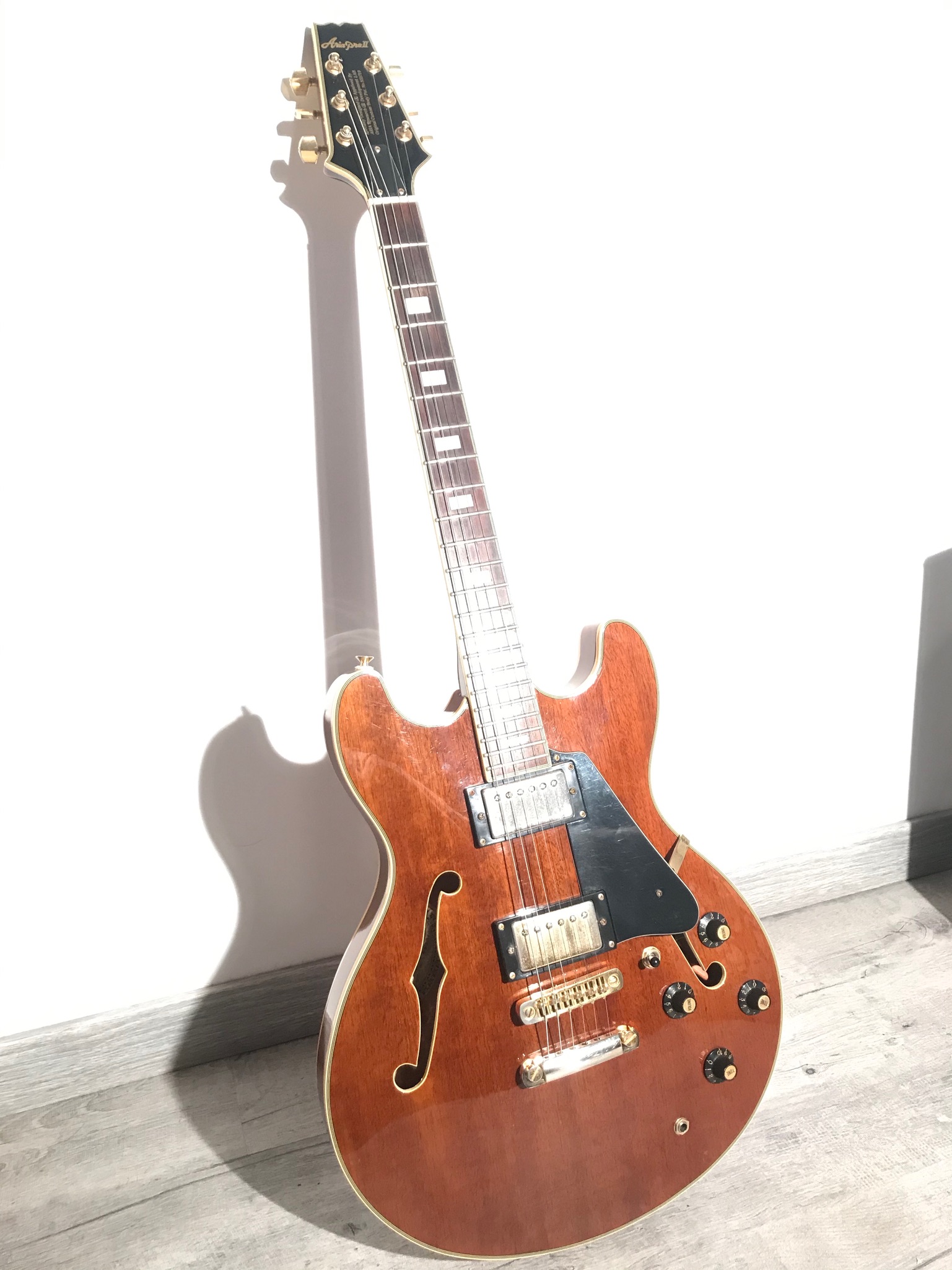 TA-60 - Aria Pro II TA-60 - Audiofanzine