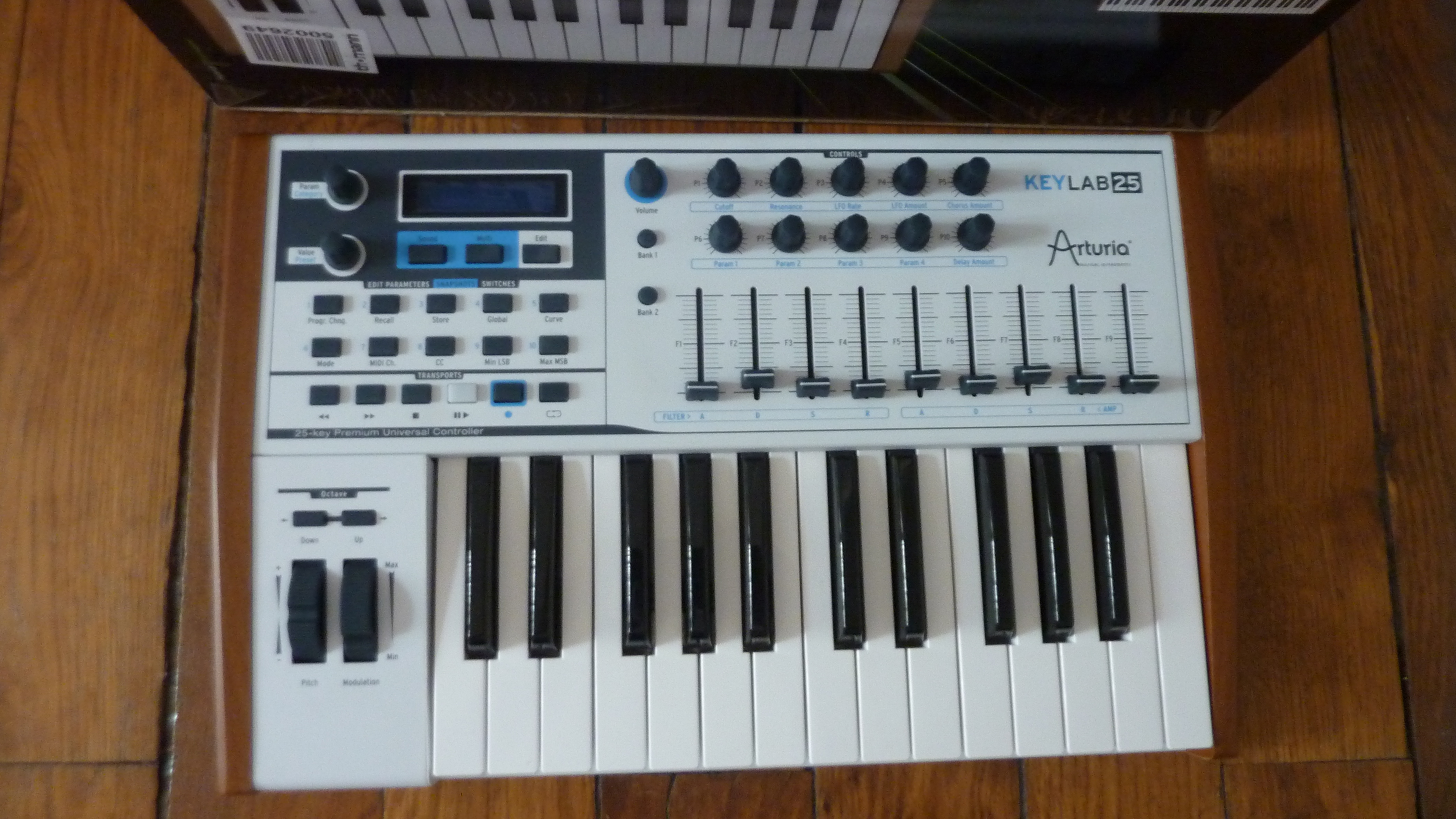 Compra Controlador MIDI Arturia Keylab 25 | Expo Music Perú