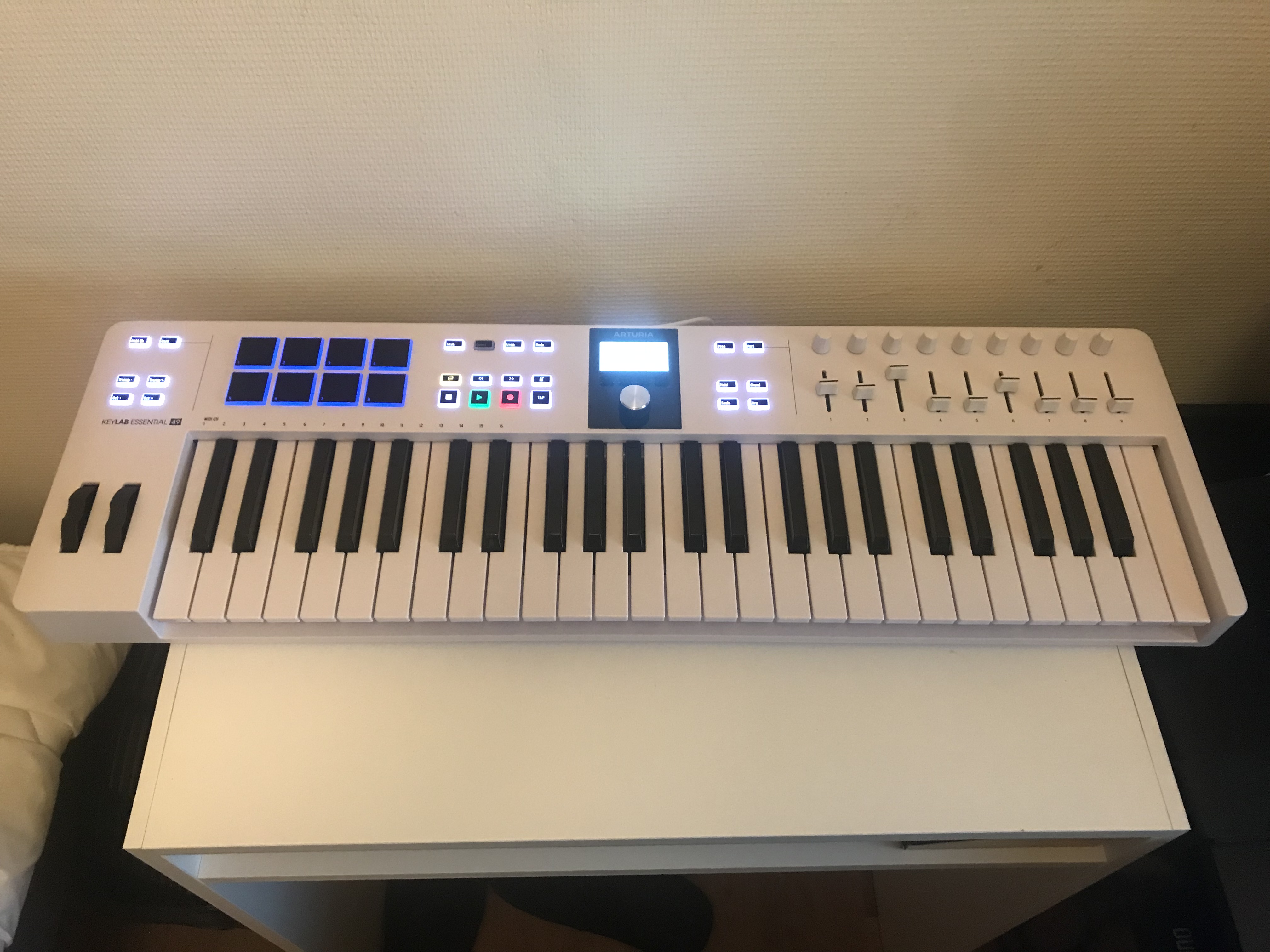 KeyLab Essential 49 MK3 - Arturia KeyLab Essential 49 MK3 - Audiofanzine