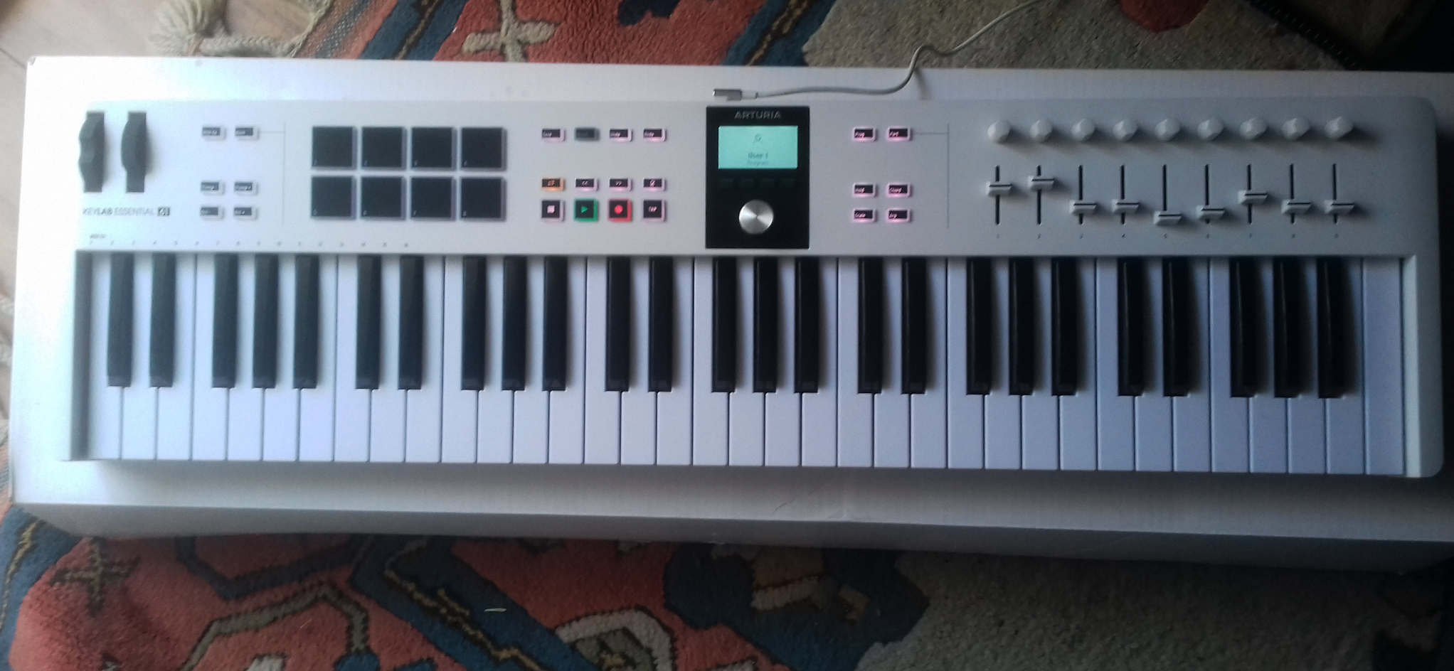 KeyLab Essential 61 MK3 - Arturia KeyLab Essential 61 MK3 - Audiofanzine