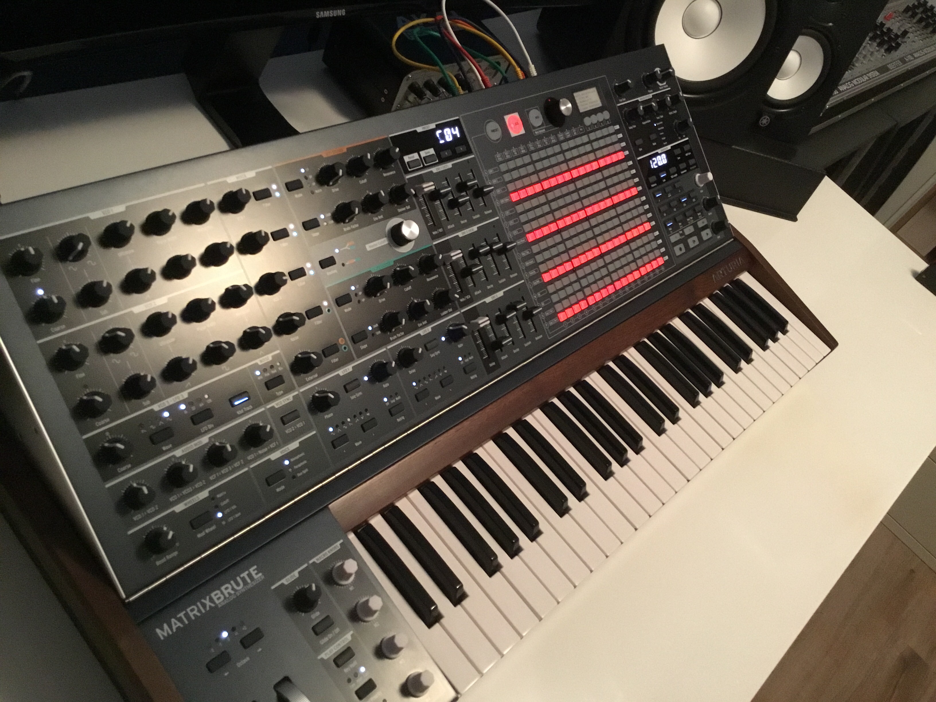 MATRIXBRUTE - Arturia MatrixBrute - Audiofanzine