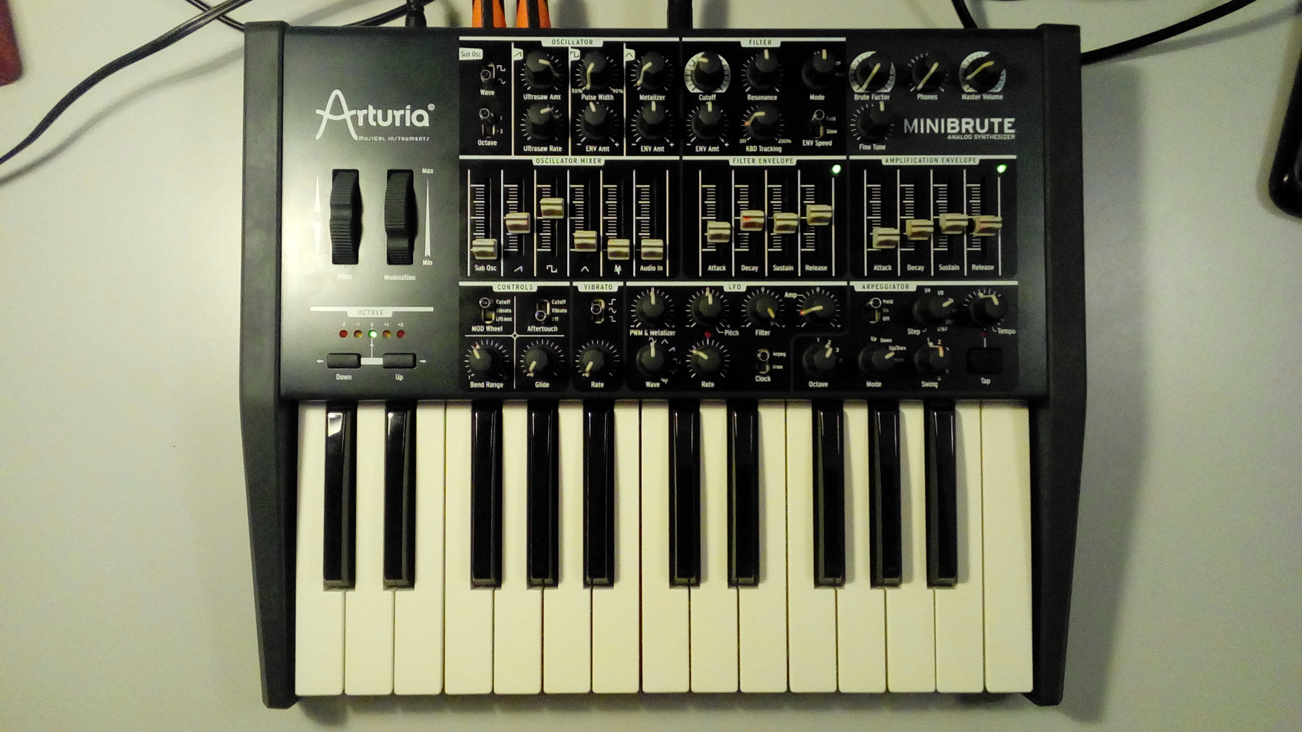 MINIBRUTE - Arturia MiniBrute - Audiofanzine