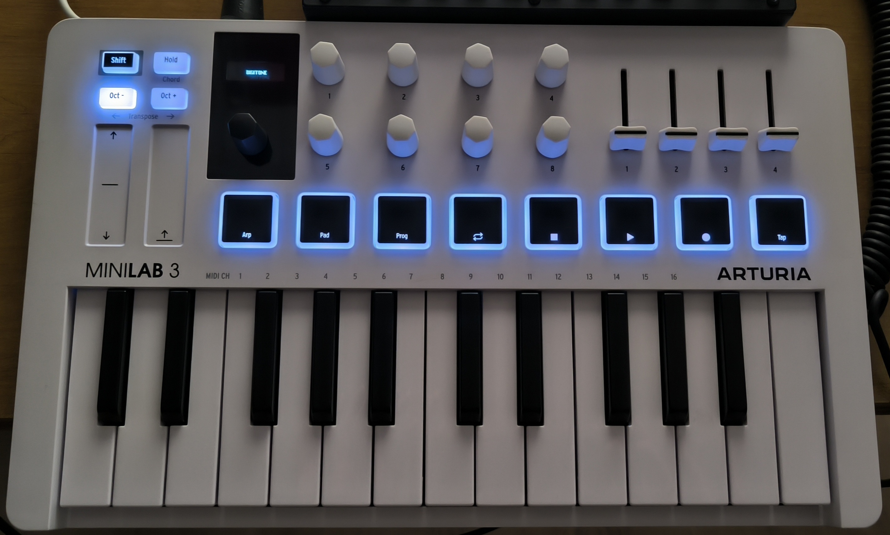 Minilab 3 Arturia Minilab 3 Audiofanzine