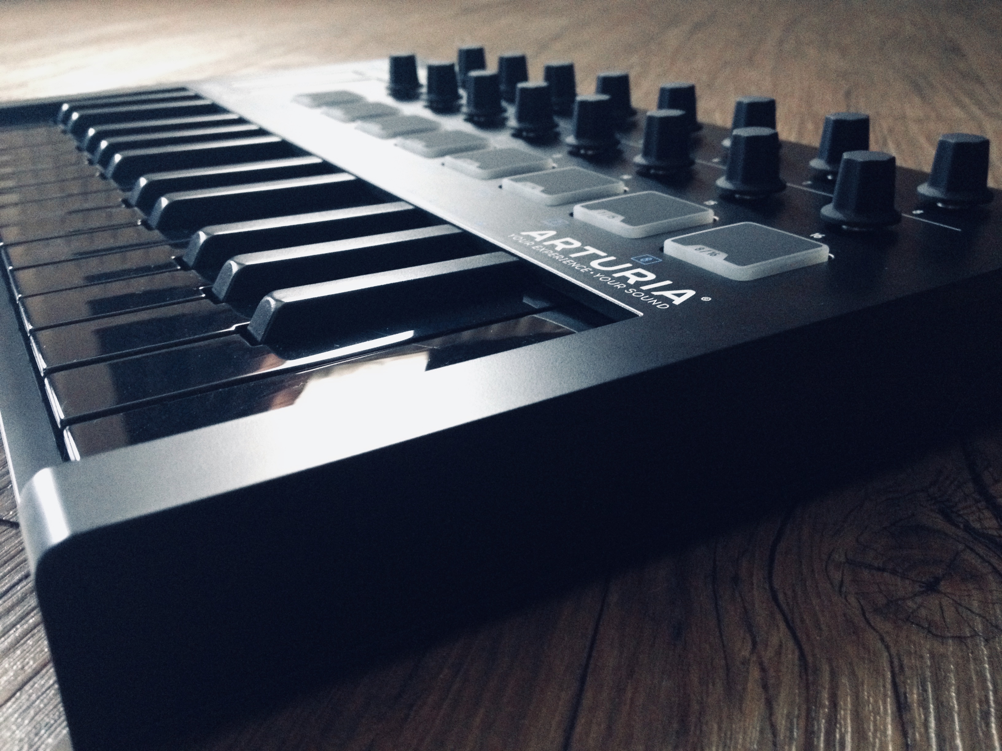 Vends Arturia Minilab MK2 Deep Black + Analog Lab Pro (Nord-Pas-de ...