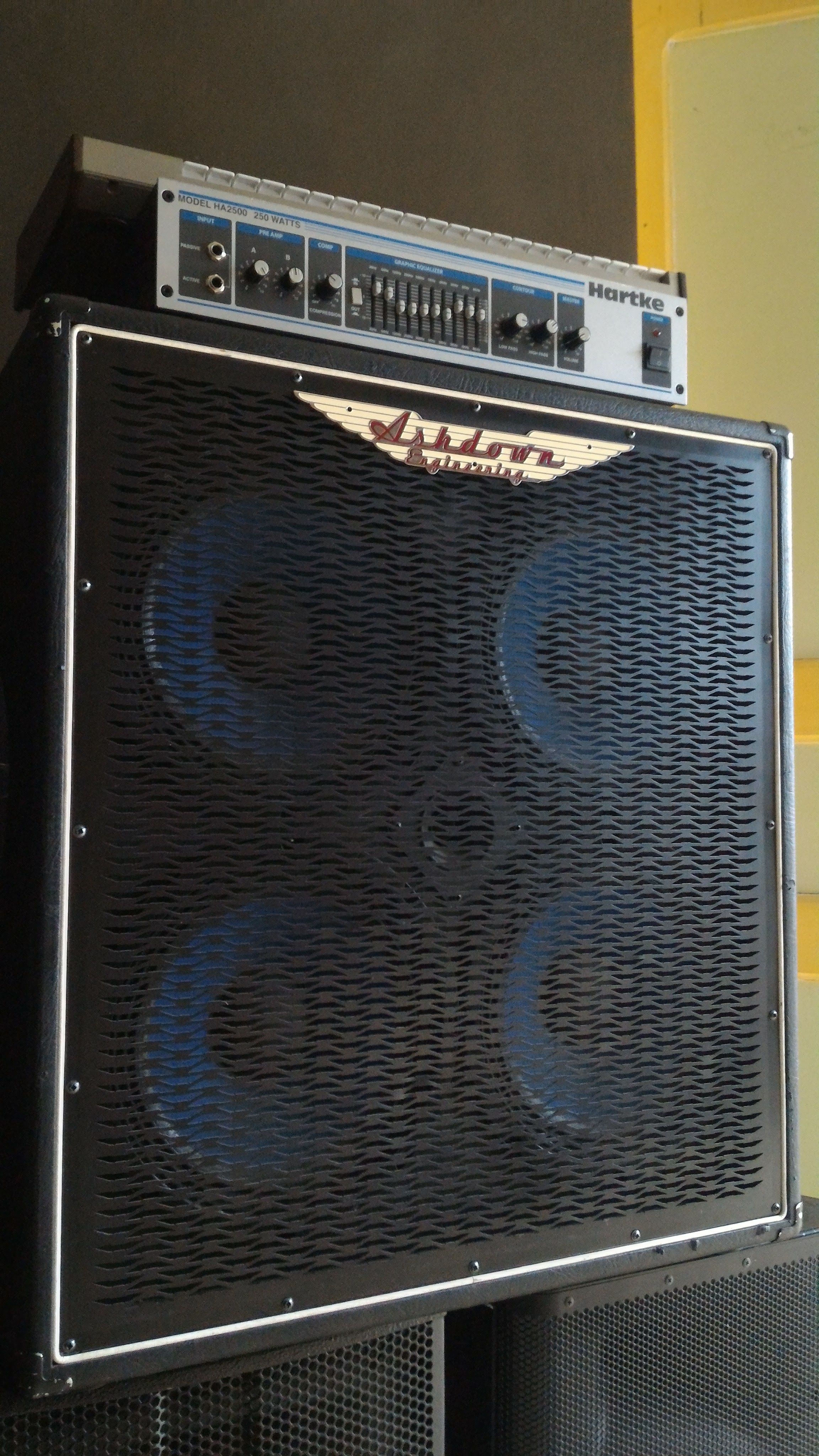 ABM 410T - Ashdown ABM 410T - Audiofanzine