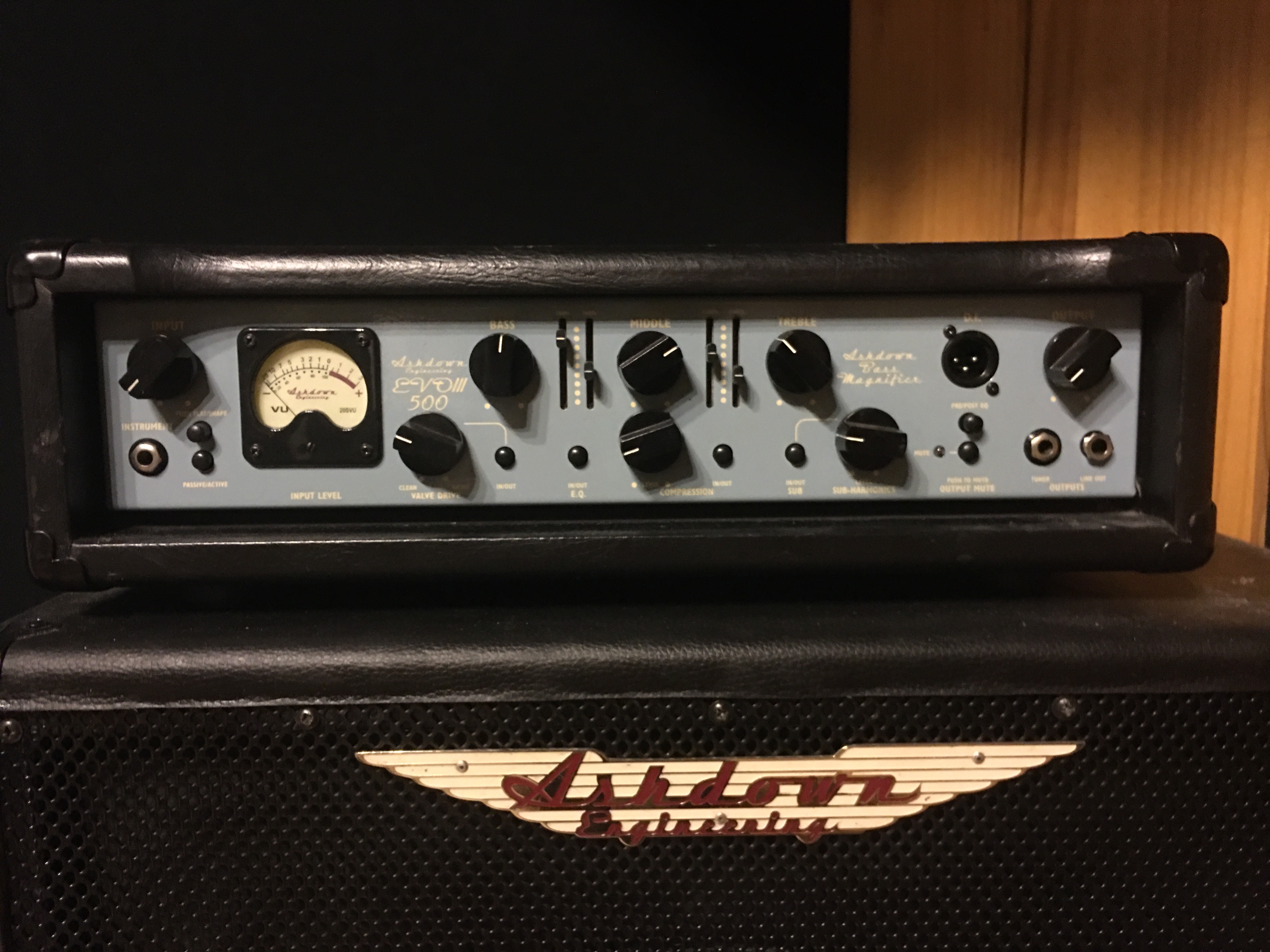 ABM 500 EVO III Head - Ashdown ABM 500 EVO III Head - Audiofanzine