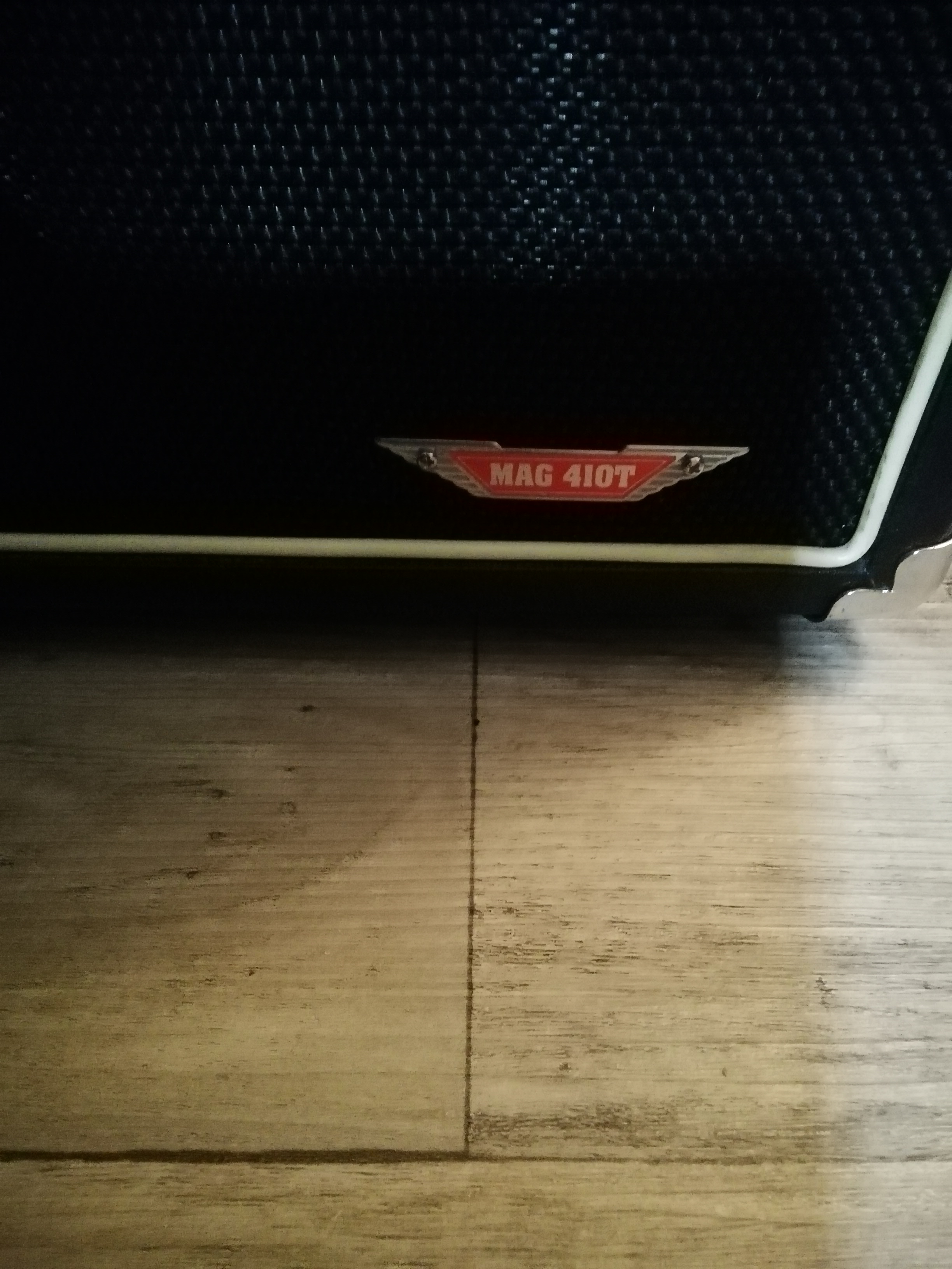 MAG 410T Deep Cabinet - Ashdown MAG 410T Deep Cabinet - Audiofanzine