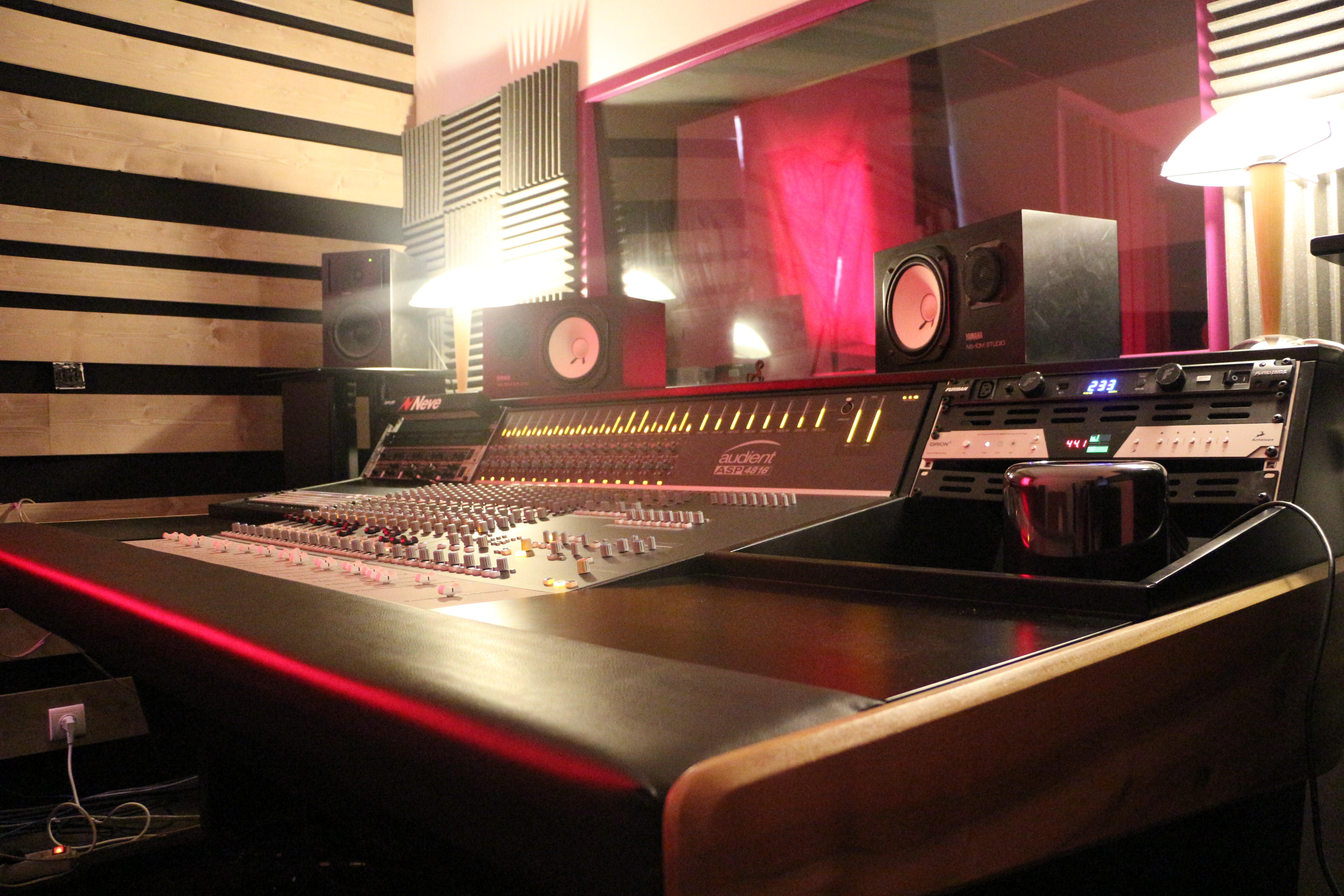 ASP4816 - Audient ASP4816 - Audiofanzine