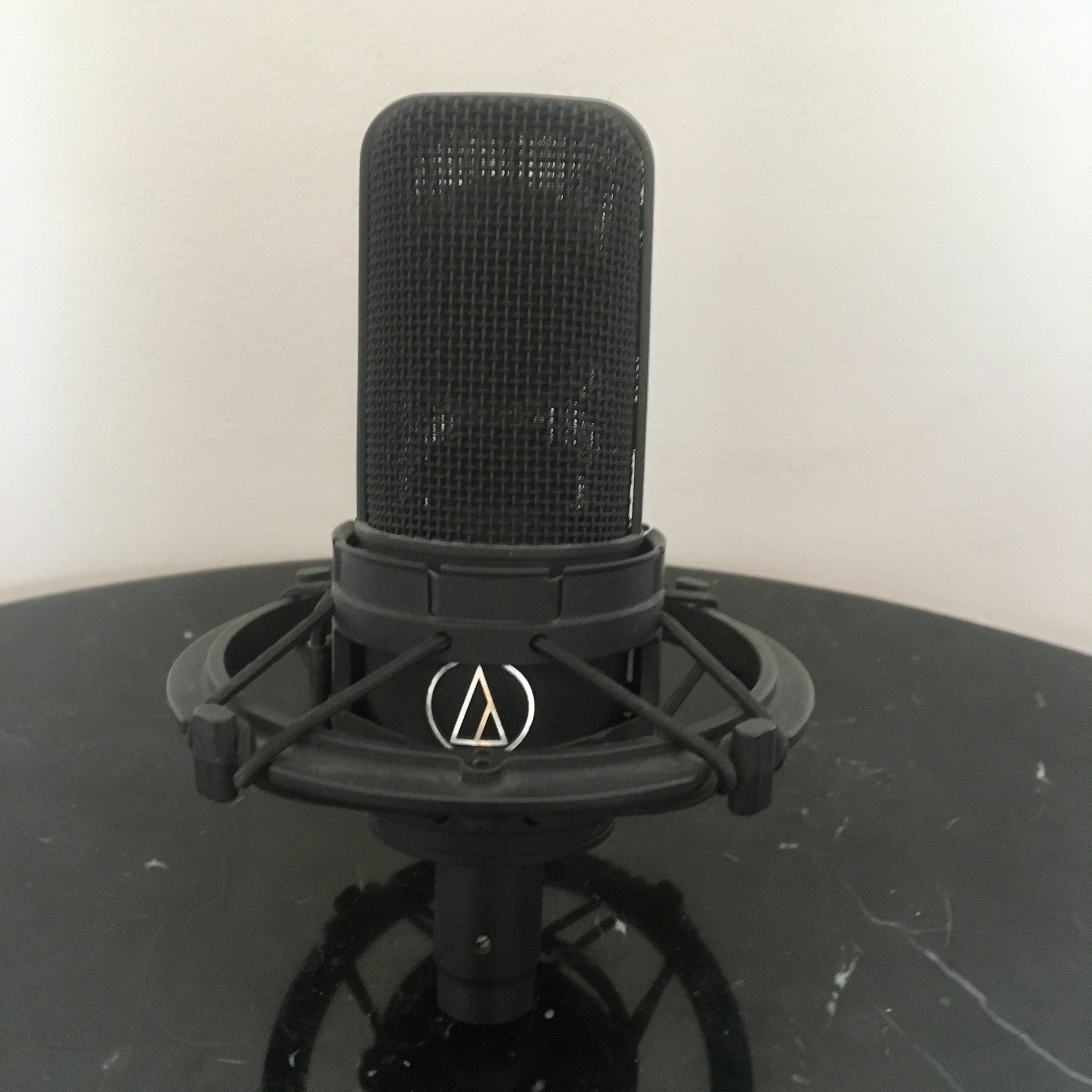 AT4033 - Audio-Technica AT4033 - Audiofanzine