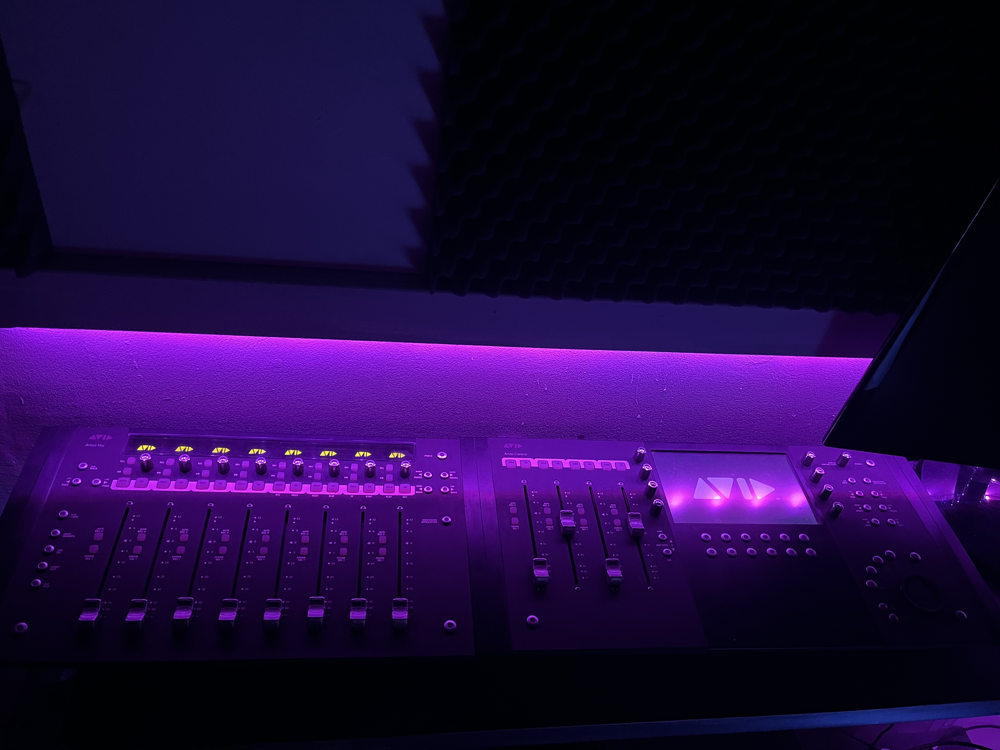 Artist Control - Avid Artist Control - Audiofanzine