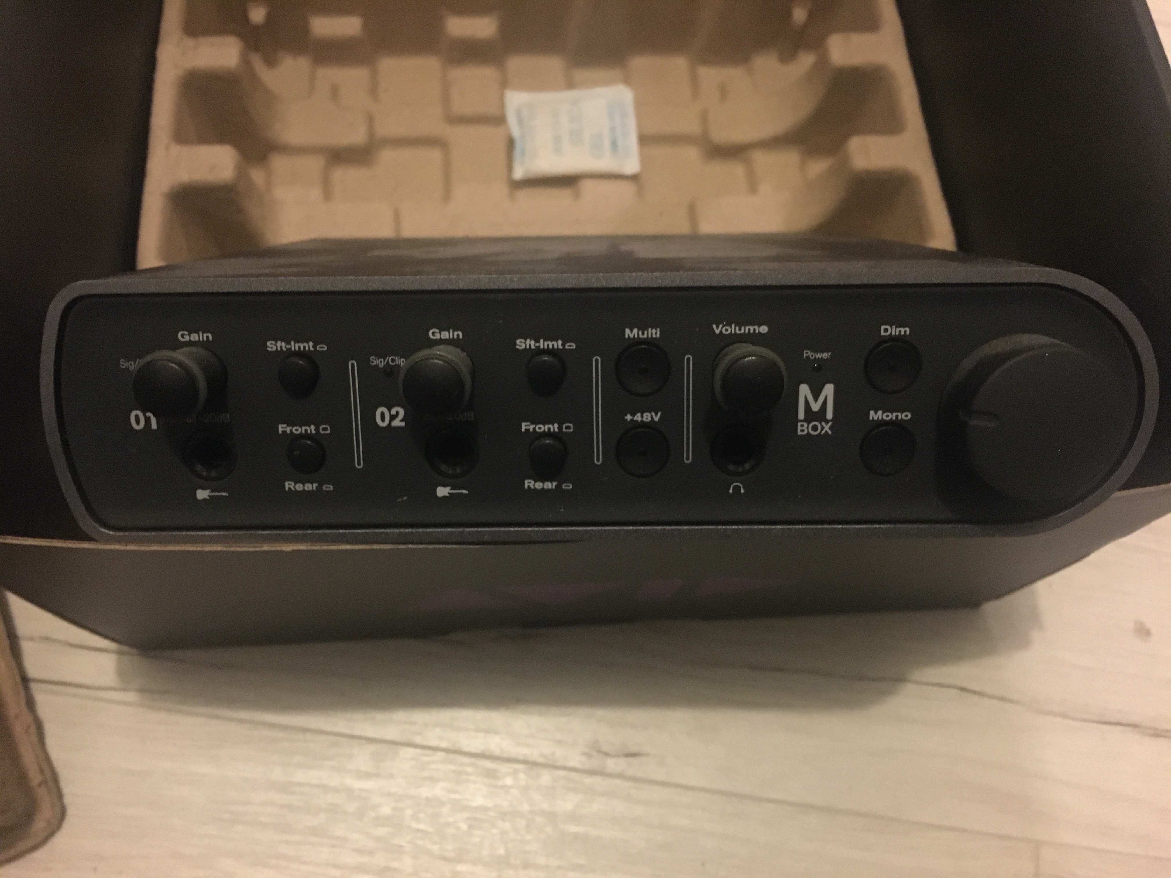 Mbox 3 Mini - Avid Mbox 3 Mini - Audiofanzine