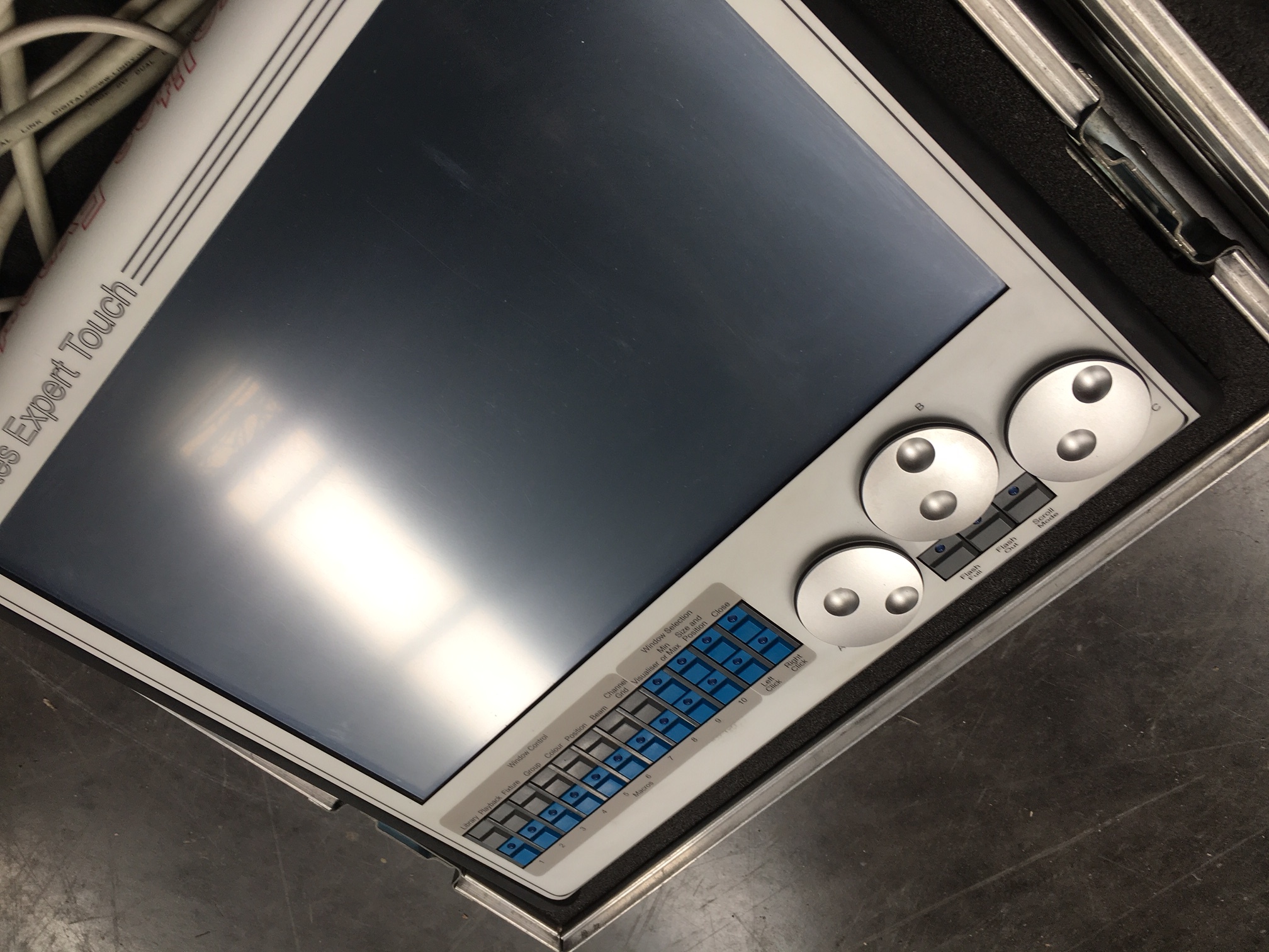 PEARL EXPERT - Avolites Pearl Expert - Audiofanzine