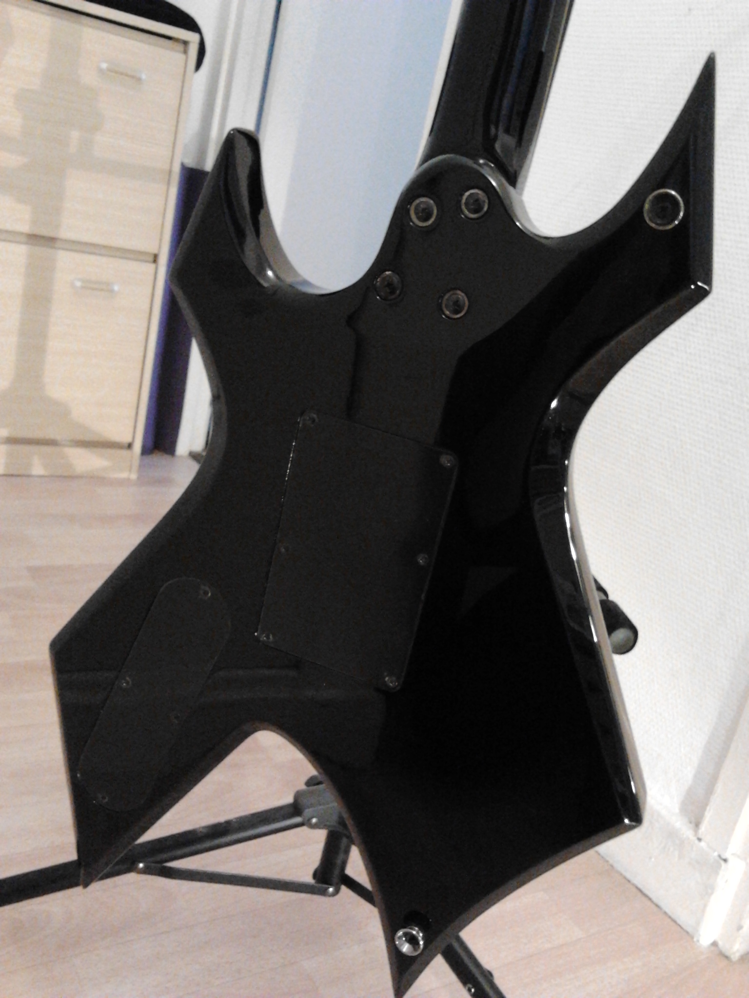 NJ WARLOCK - B.C. Rich NJ Warlock - Audiofanzine