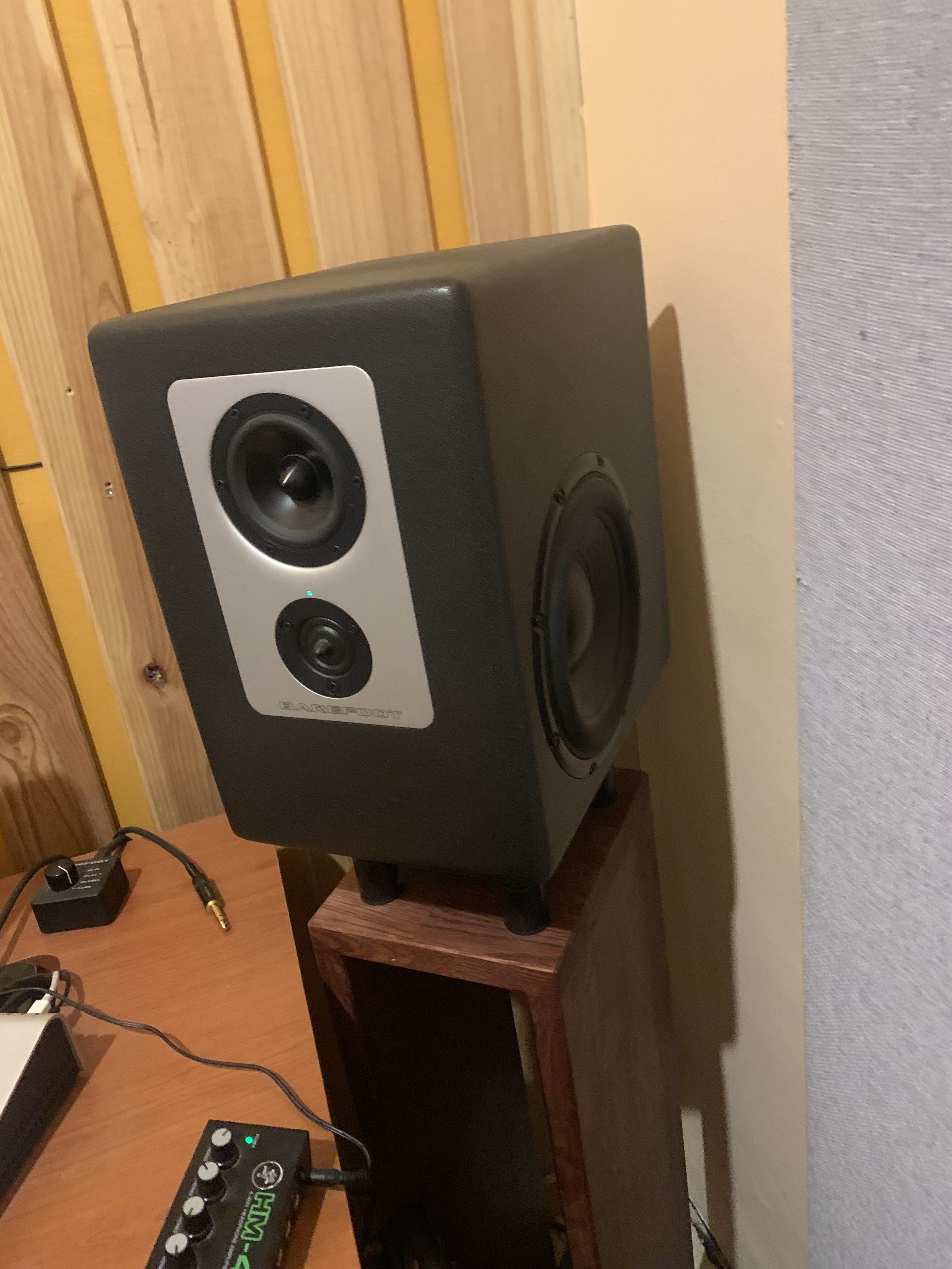 Footprint01 - Barefoot Sound Footprint01 - Audiofanzine