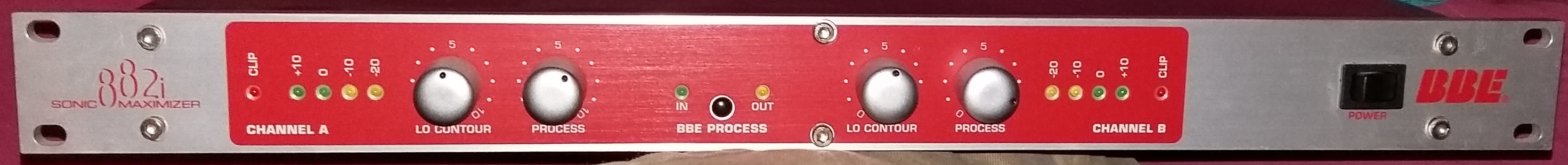 SONIC MAXIMIZER 882I - BBE Sonic Maximizer 882i - Audiofanzine