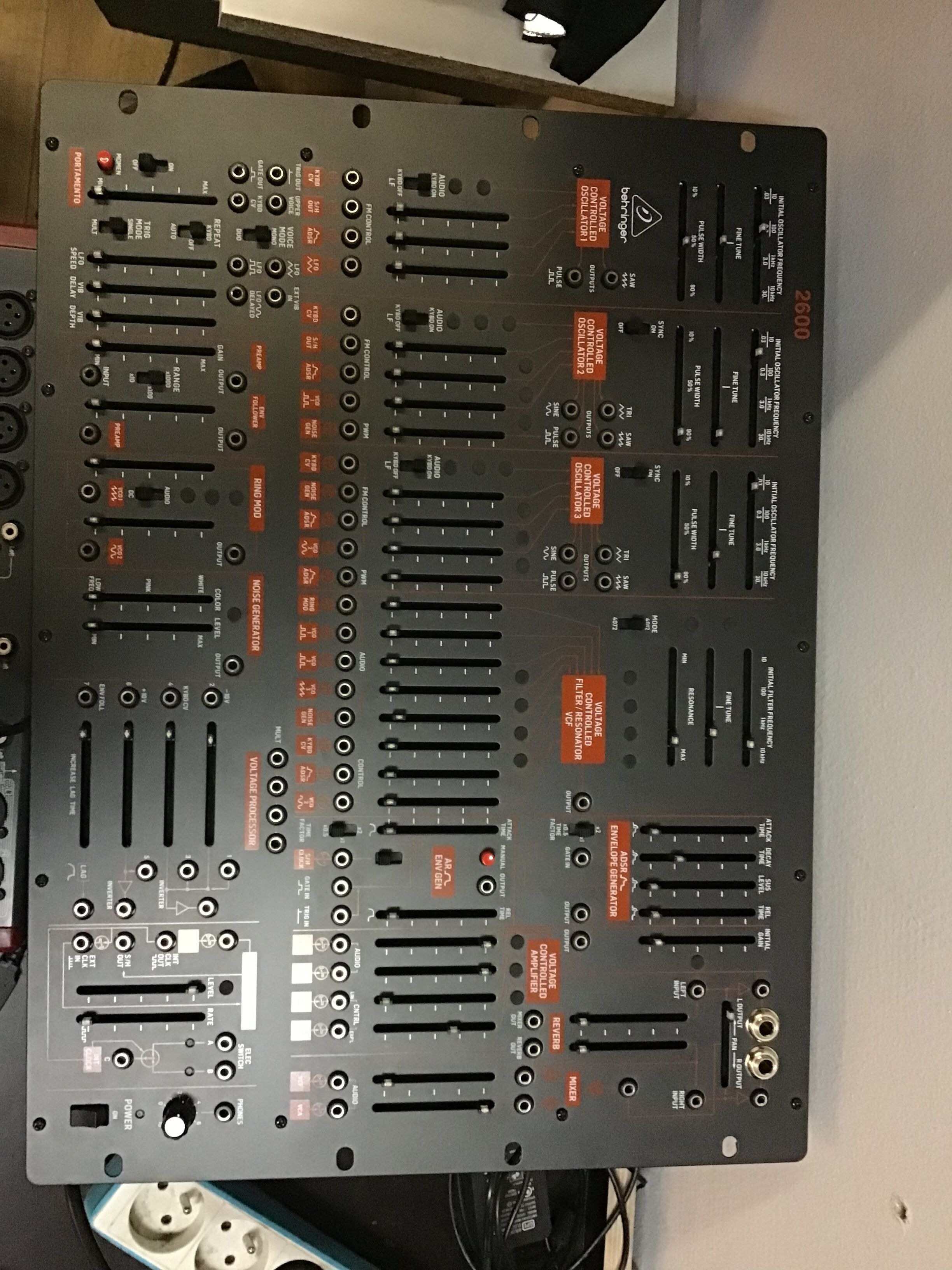 2600 - Behringer 2600 - Audiofanzine