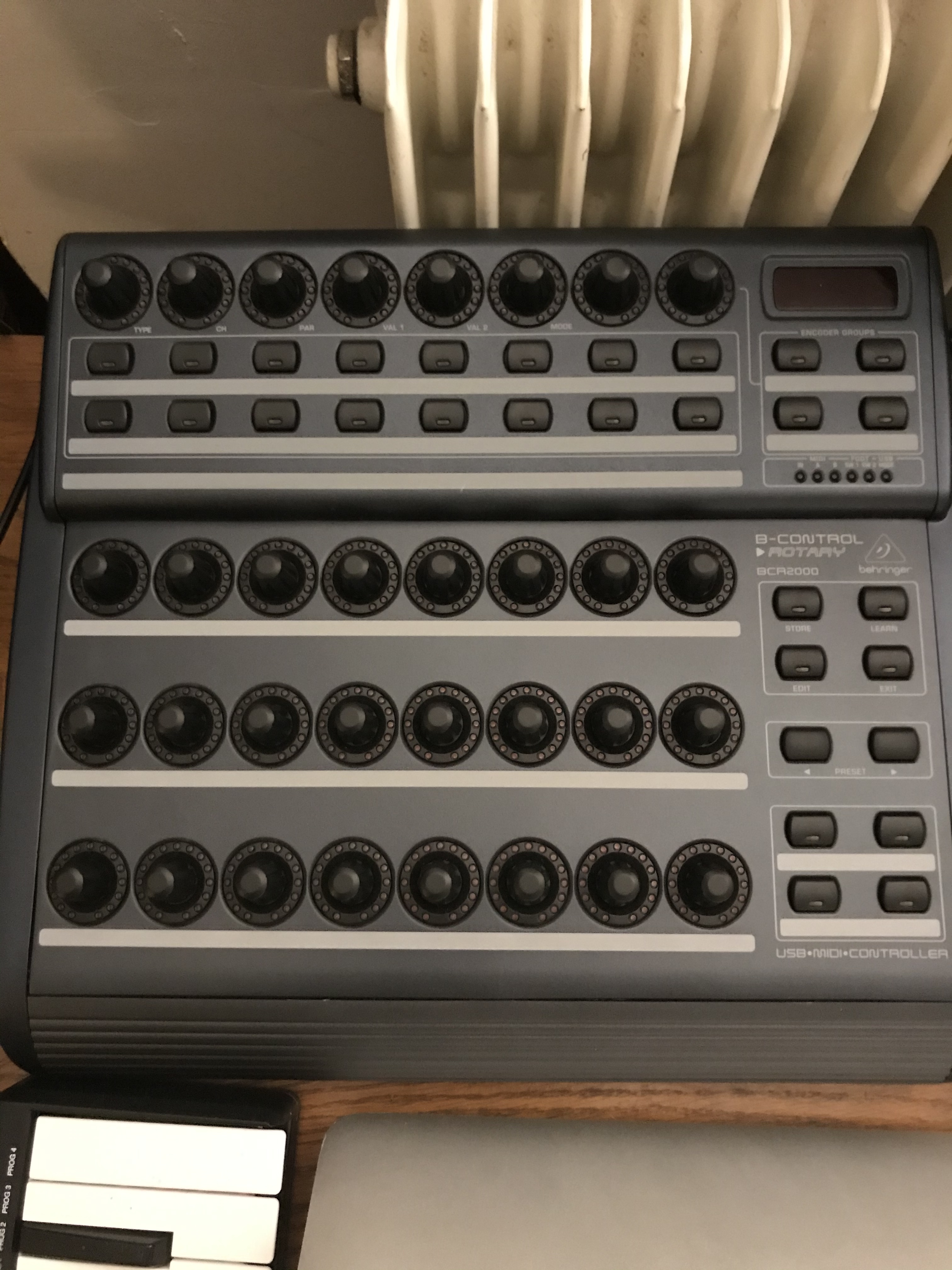 B-CONTROL ROTARY BCR2000 - Behringer B-Control Rotary BCR2000 ...